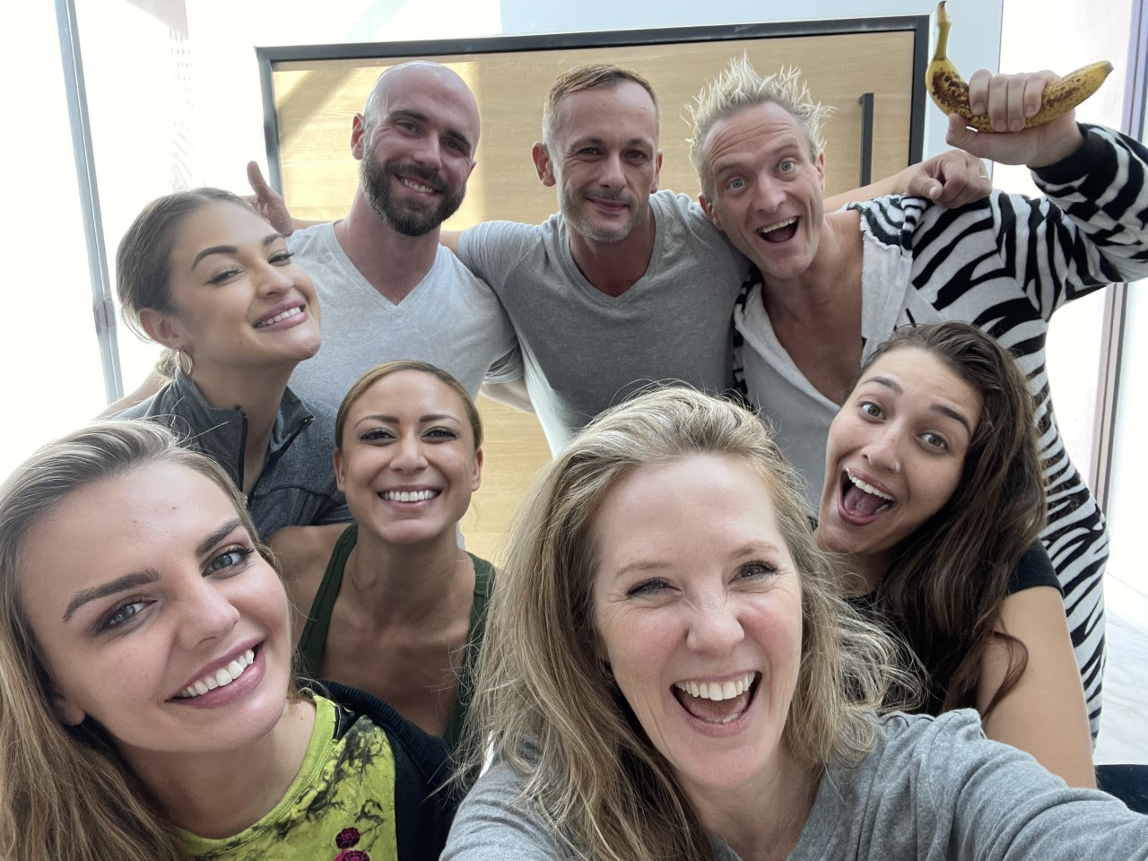 Tw Pornstars Pvmchicago Twitter Cassie And Dorian Del Isla Host Bellesa House Party Orgy 12