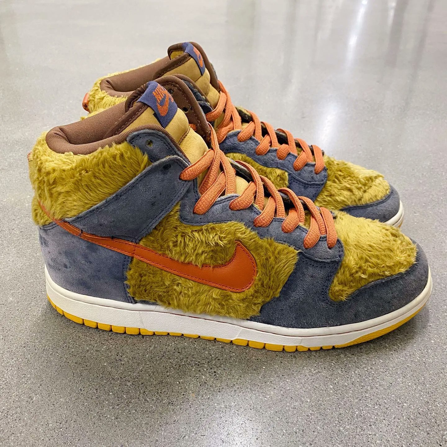 Sneaker News on X: Sneaker News on X: