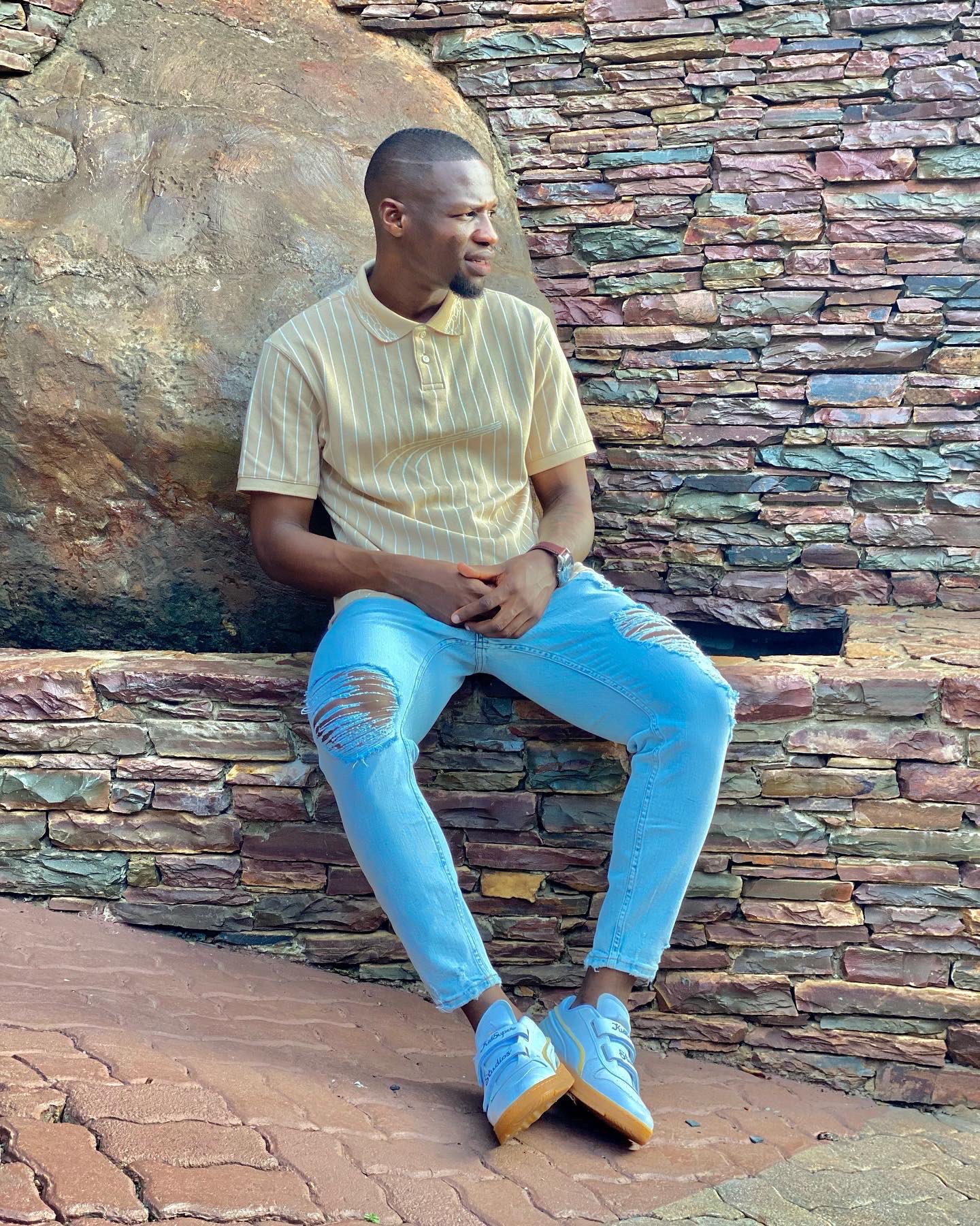 Tshegofatso Mabasa_09 on Twitter: "TH€ D€AL€R 🤡 https://t.co/8JZIULTqsD" / Twitter