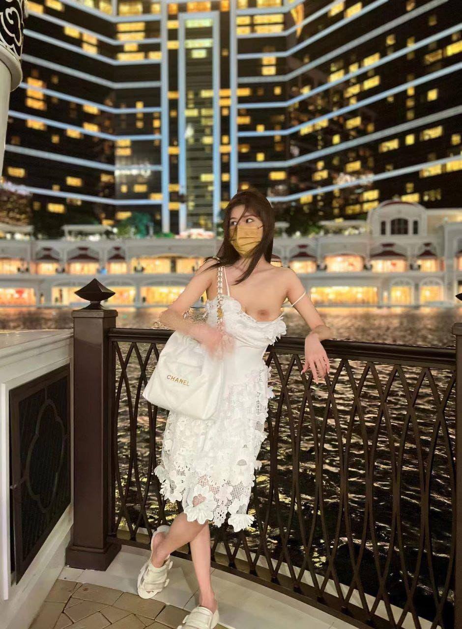 新娘反差 on Twitter: "做了半天功夫，闺蜜还是不愿意和我一起拍 https://t.co/sNoAnvT8WI" / Twitter