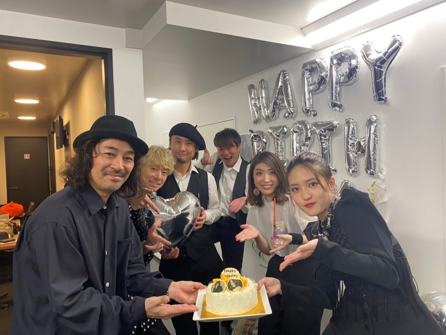 JUNNA on Twitter: "『#JUNNA Acoustic Live Tour 2022 〜｢#純喫茶｣ Birthday Special〜』、本日無事開店しました☕️ 大人な空間 ...