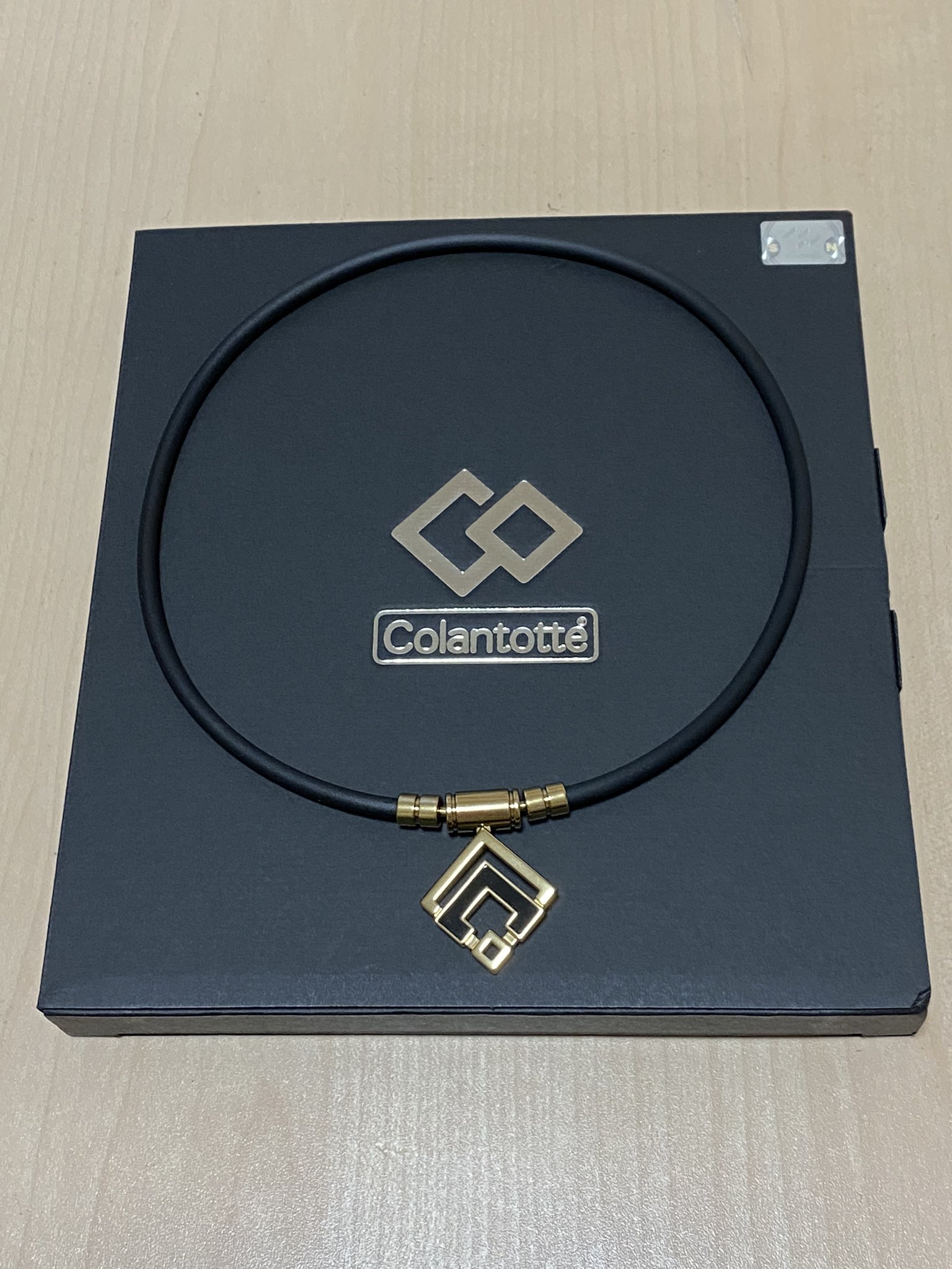 ちゅるちゅるサウルス on Twitter: "@Colan_Totte 1年前から、宇野昌磨くんコラントッテを使っています😍 オシャレなので、いつも着けています。 難点が走ってる時に、すごく ...