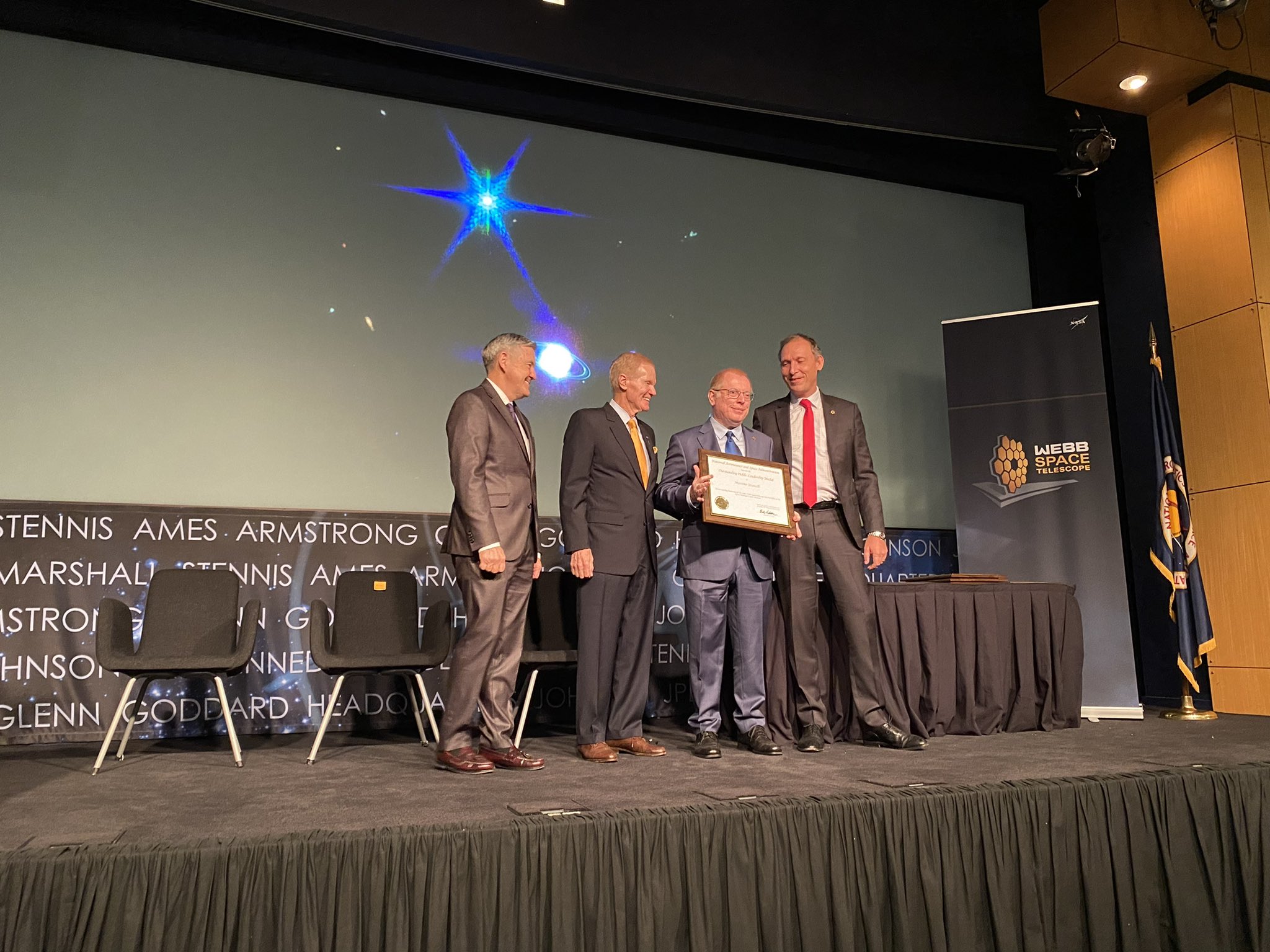 Nasa Outstanding Public Leadership Medal