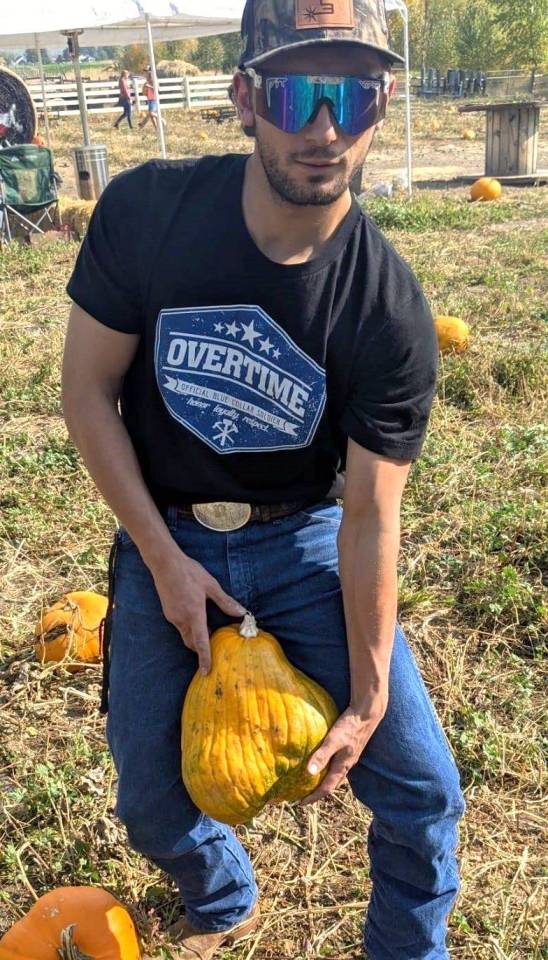 Robert on Twitter: "redneck !🦌🦌🦌"