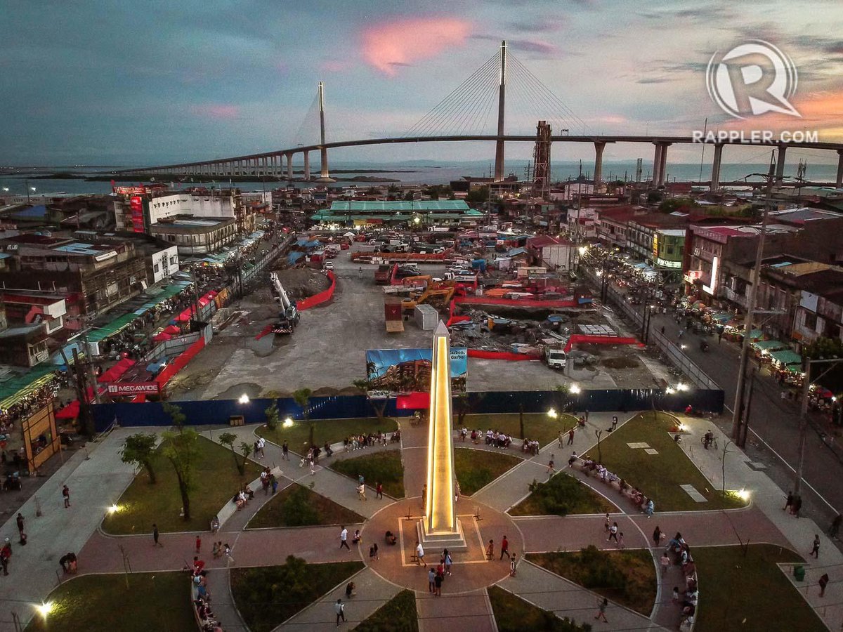 Cebuanos visit the newly-restored Freedom Park at the Carbon district ...