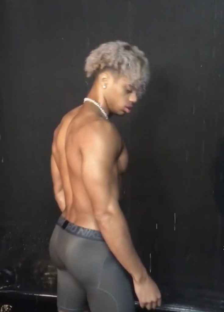 Thug Saggers Stl On Twitter Deven Has Such A Nice Butt ๐ Iyirv5zi8s Twitter