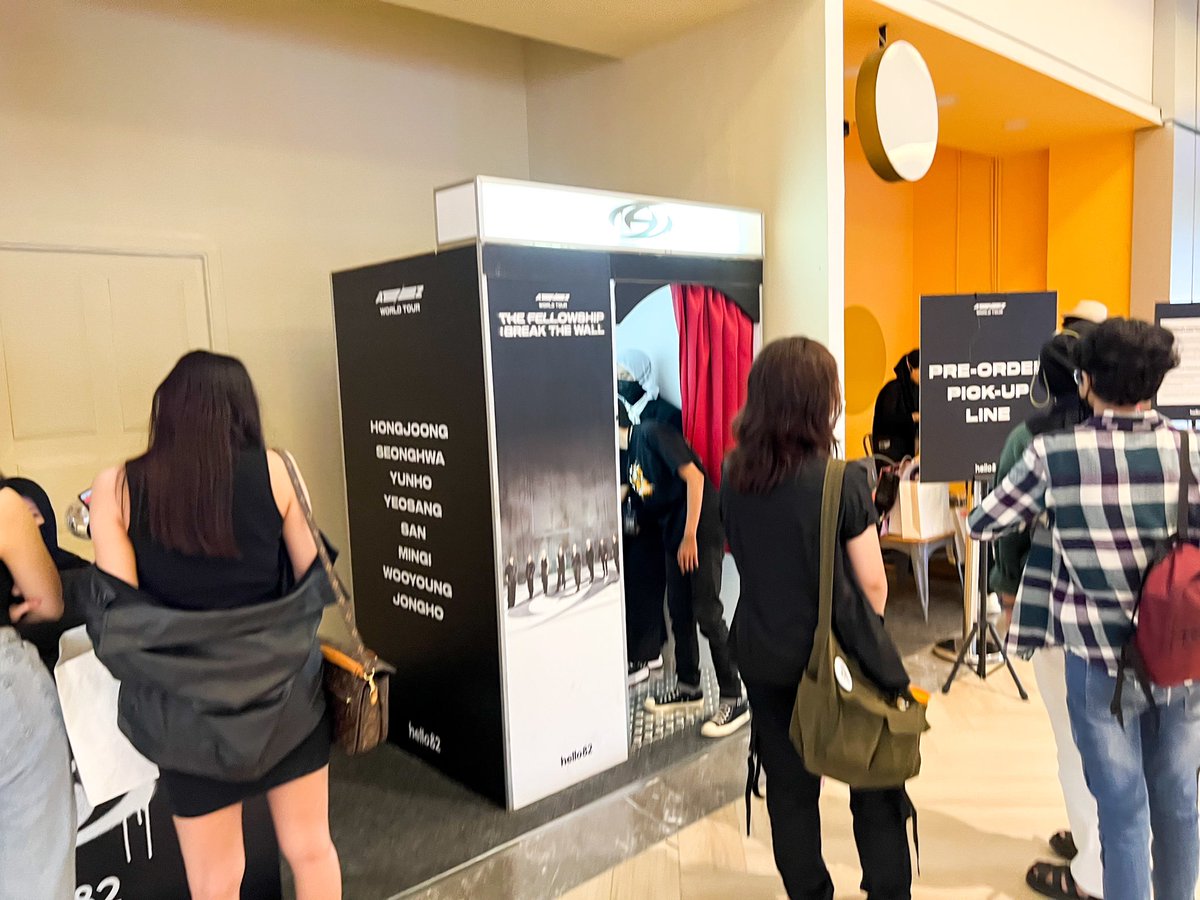 For #ATEEZ on Twitter: "[🎉] Yuk dateng ke #ATEEZ x hello82 pop-up store in #HublifeJakarta ...