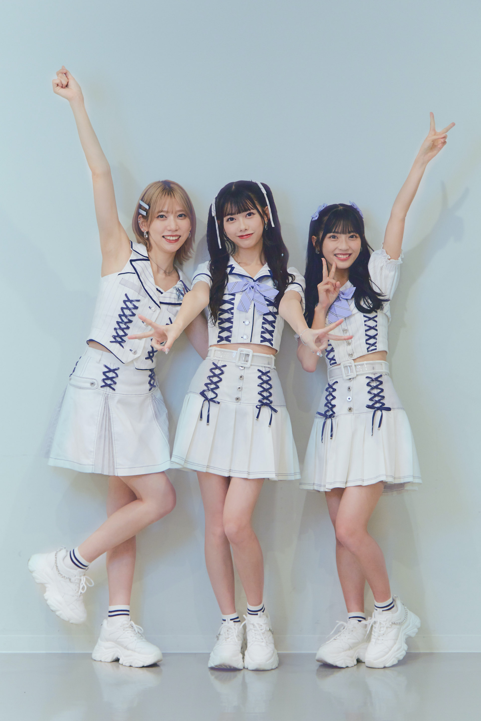 Qetic on Twitter: "💄INTERVIEW💄AKB48 @AKB48_staff （茂木忍× 千葉恵里× 佐藤綺星） AKB48がシングル“久しぶりのリップグロス”をリリースし ...