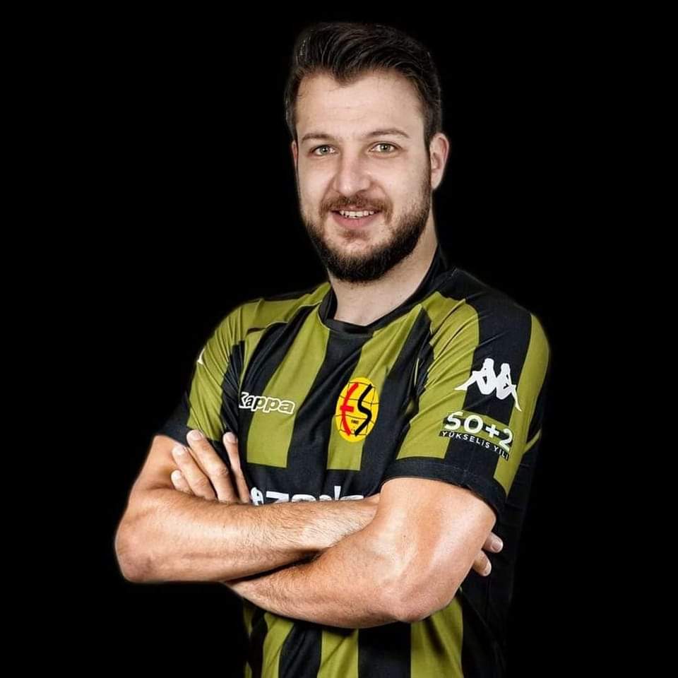 sporda-man-et-on-twitter-batuhan-karadeniz-eski-ehirspor-dan-1-2