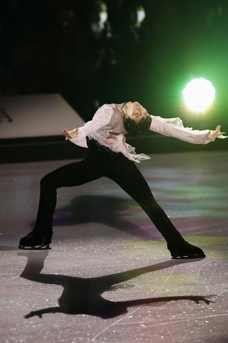 ɢᴏᴏᴍ on Twitter: "호치사진에서 입가에 서린 미소가 너무 마음에 들어.. https://english.kyodonews.net/news/2022/11 ...