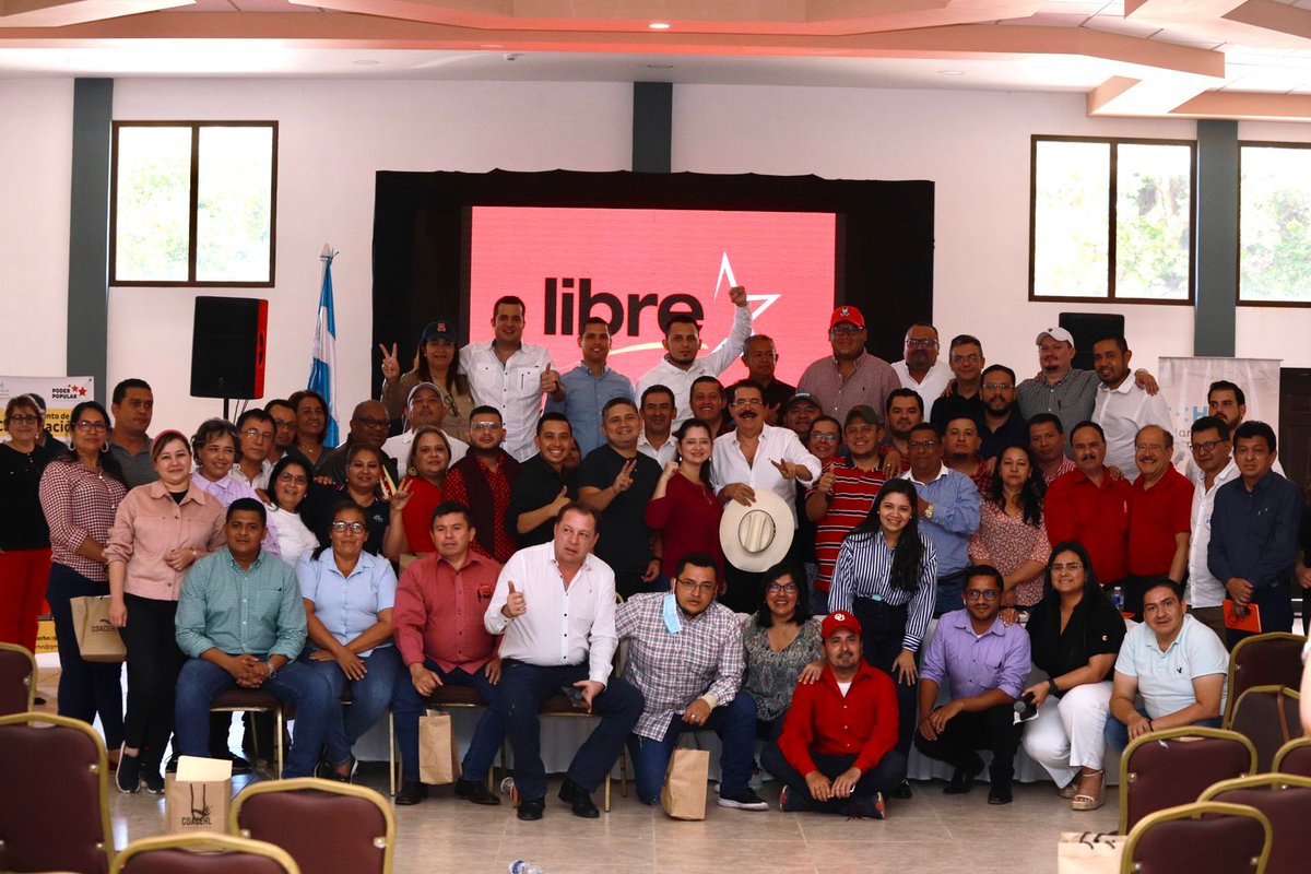 Bancada Libre on Twitter: "El Coordinador del Partido Libre y Asesor Presidencial, @manuelzr ...