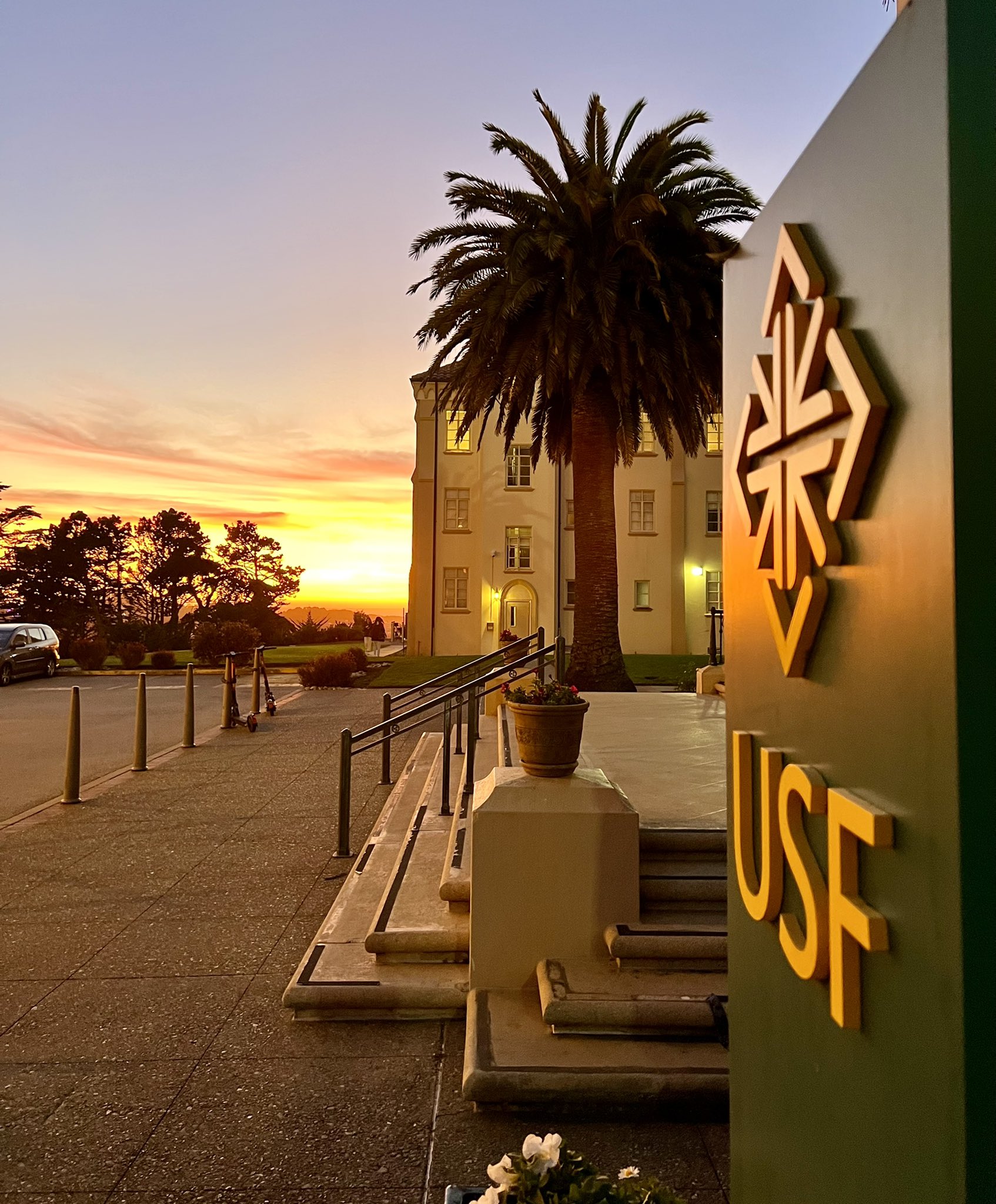 Usfca Lone Mountain