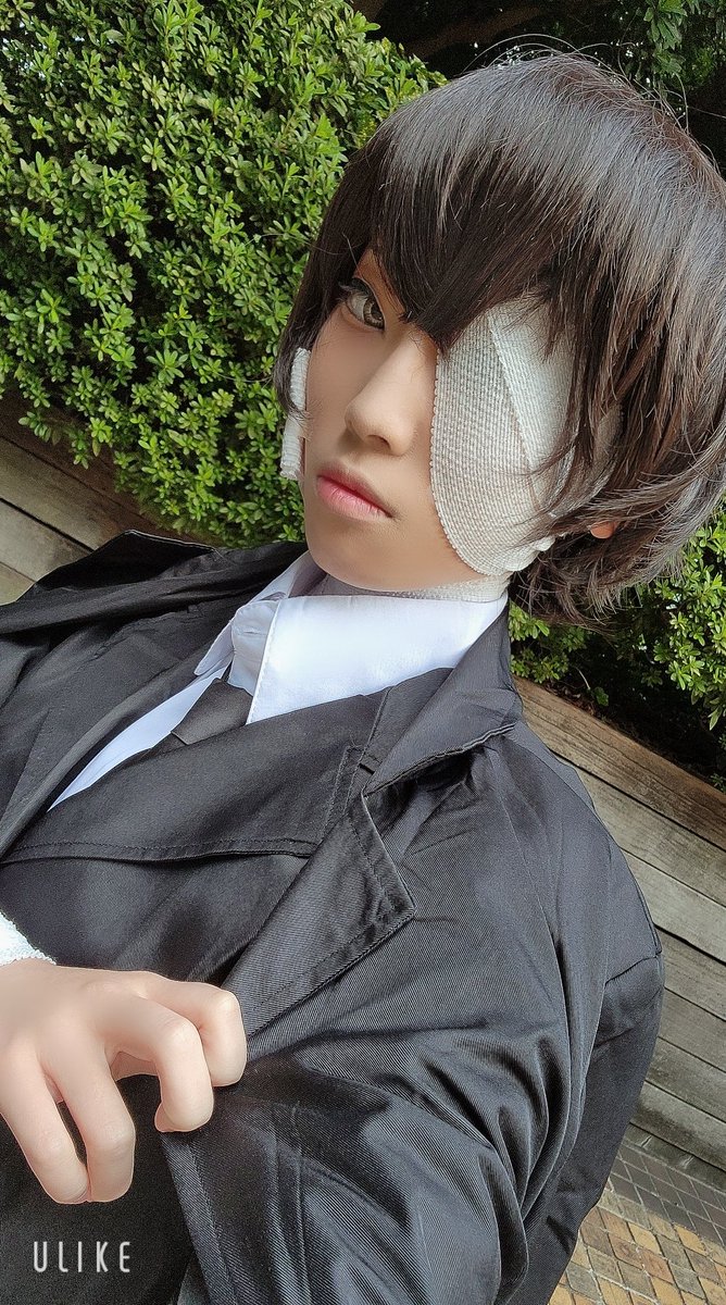 「速報〜〜〜!!!!!視界不良すぎて激弱幹部〜ー〜!!!!! 」|レグス☀3a! 11⚽🍵 12🐯のイラスト