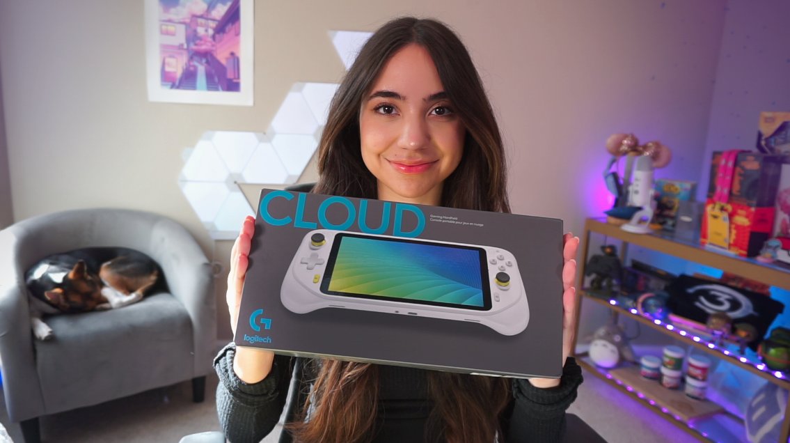 LIVE! Alyek on Twitter: "📦Unboxing the new @LogitechG G Fits and Cloud gaming handheld! So ...
