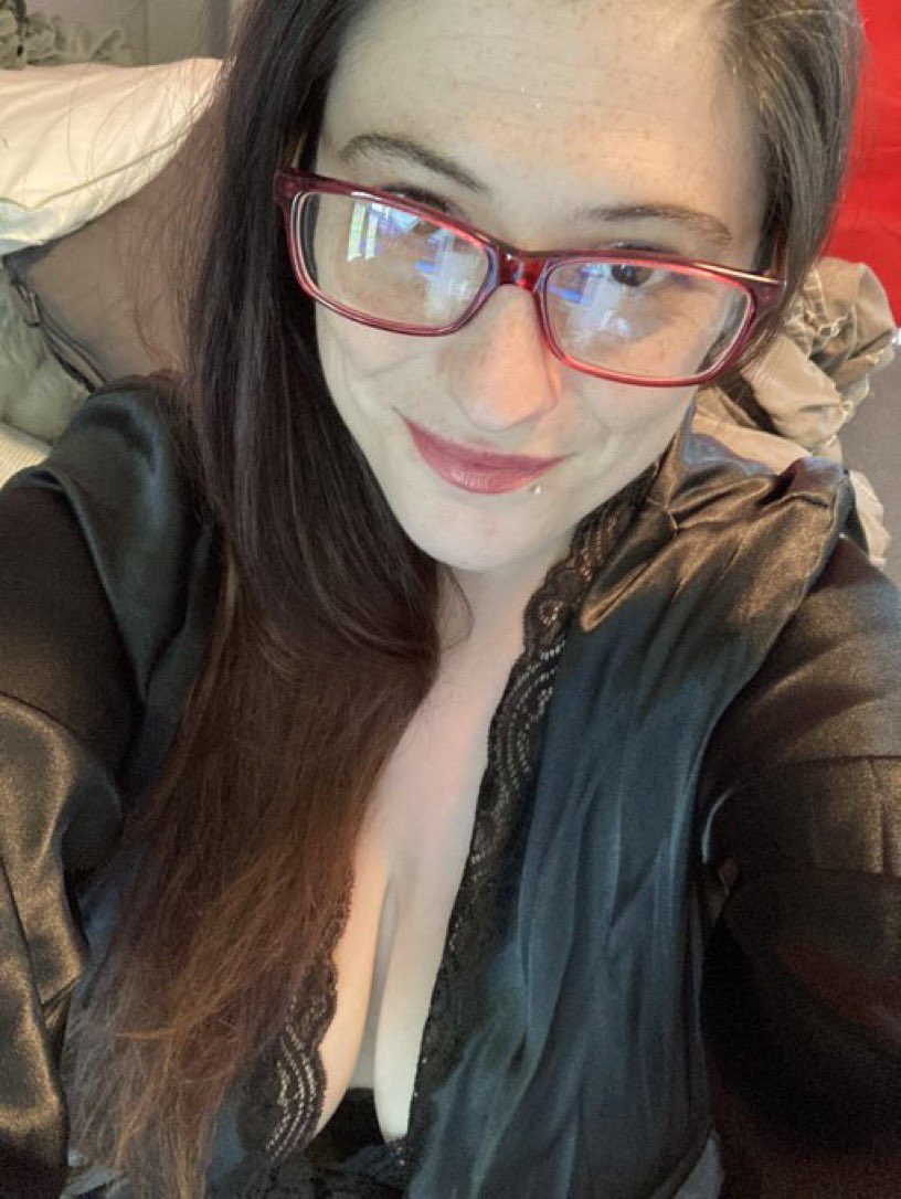 OnlyFans Promo on Twitter: "RT @onlyfansbump: Struggling to make money? Drop your OnlyFans below ...