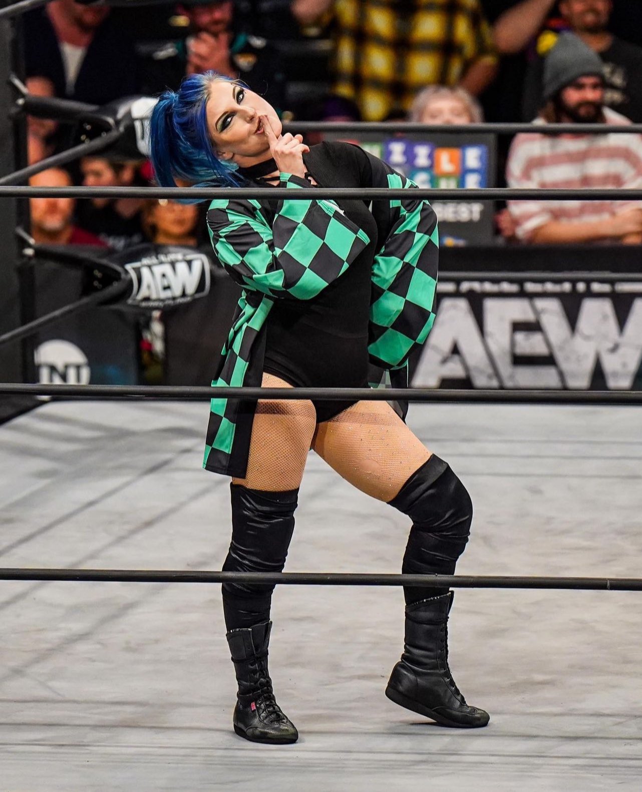Leva Bates Nxt
