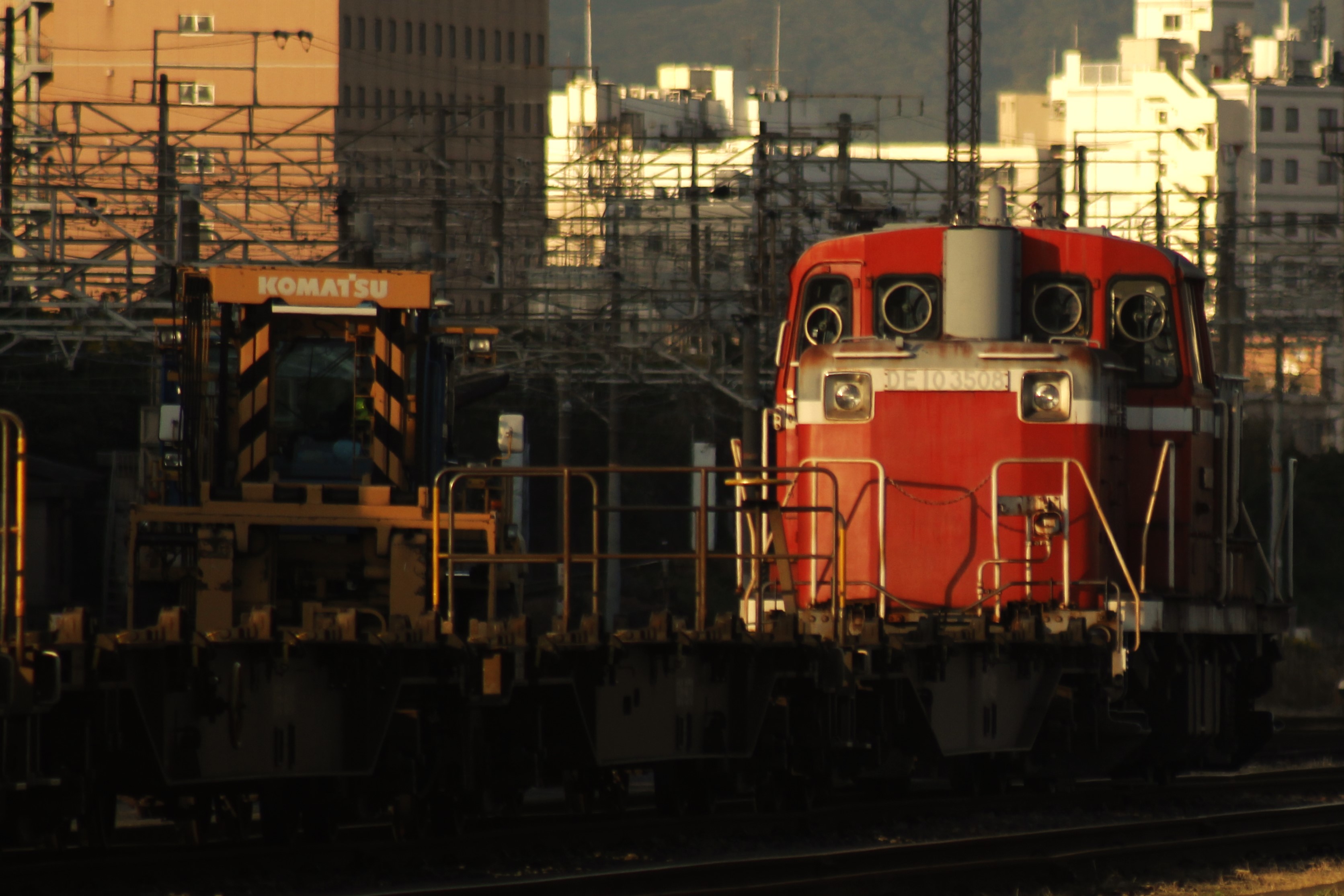 茶 真 垢 on Twitter: "銀釜見物の後は下関貨物ターミナルへ 入換機代走のDE10 3508(岡)を記録 https://t.co/sSPiCbaib3" / Twitter