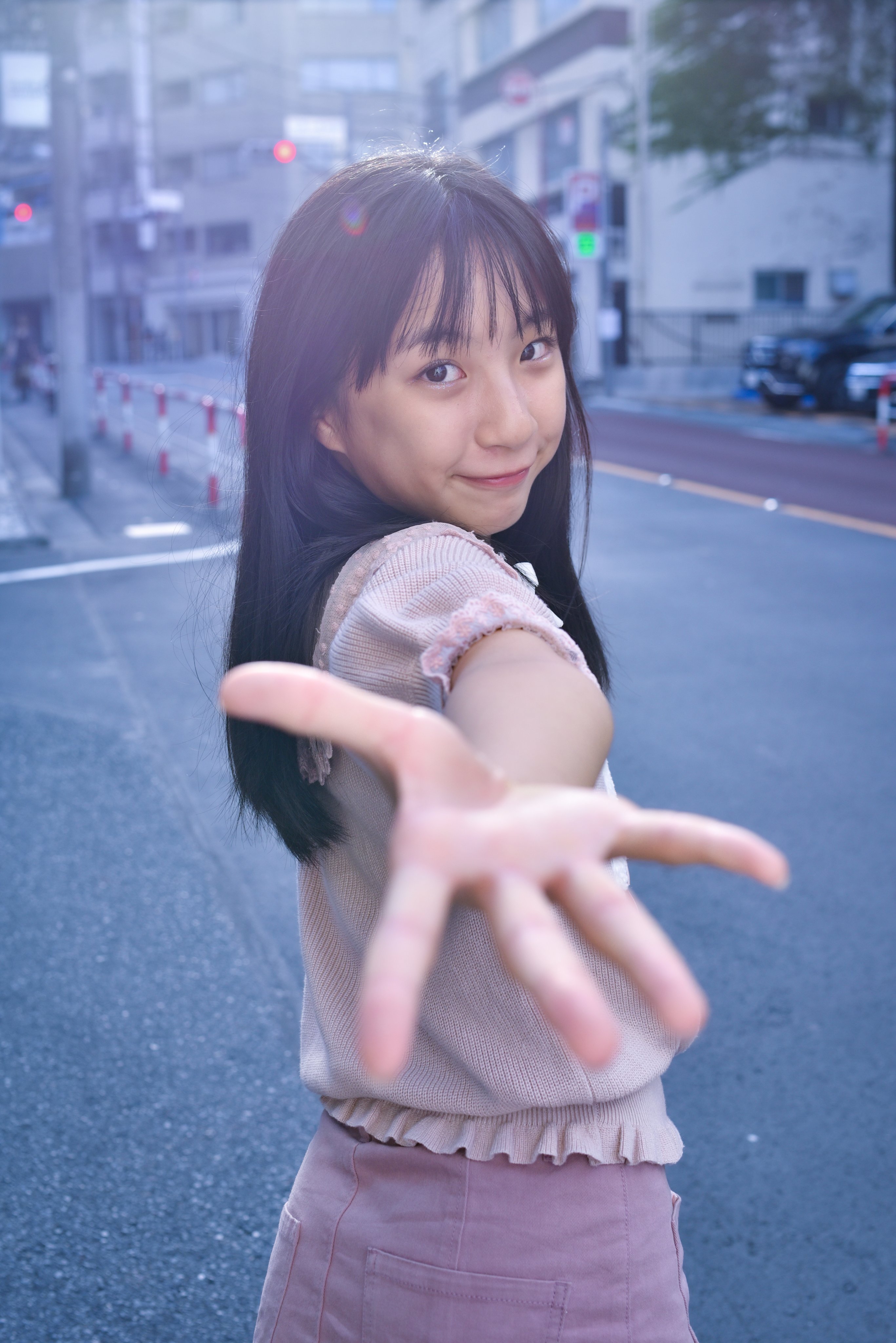 @takahiro_ch/撮影禁止の場所で撮影会などしてるアホモデル / Twitter