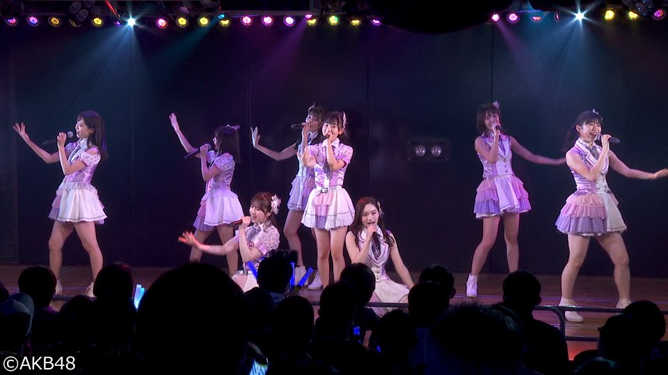 AKB48 LOD撮影スタッフ on Twitter: "AKB48 60th Single「#久しぶりのリップグロス」チーム8ver.初披露！応援よろしくお願いします！ #AKB48 # ...