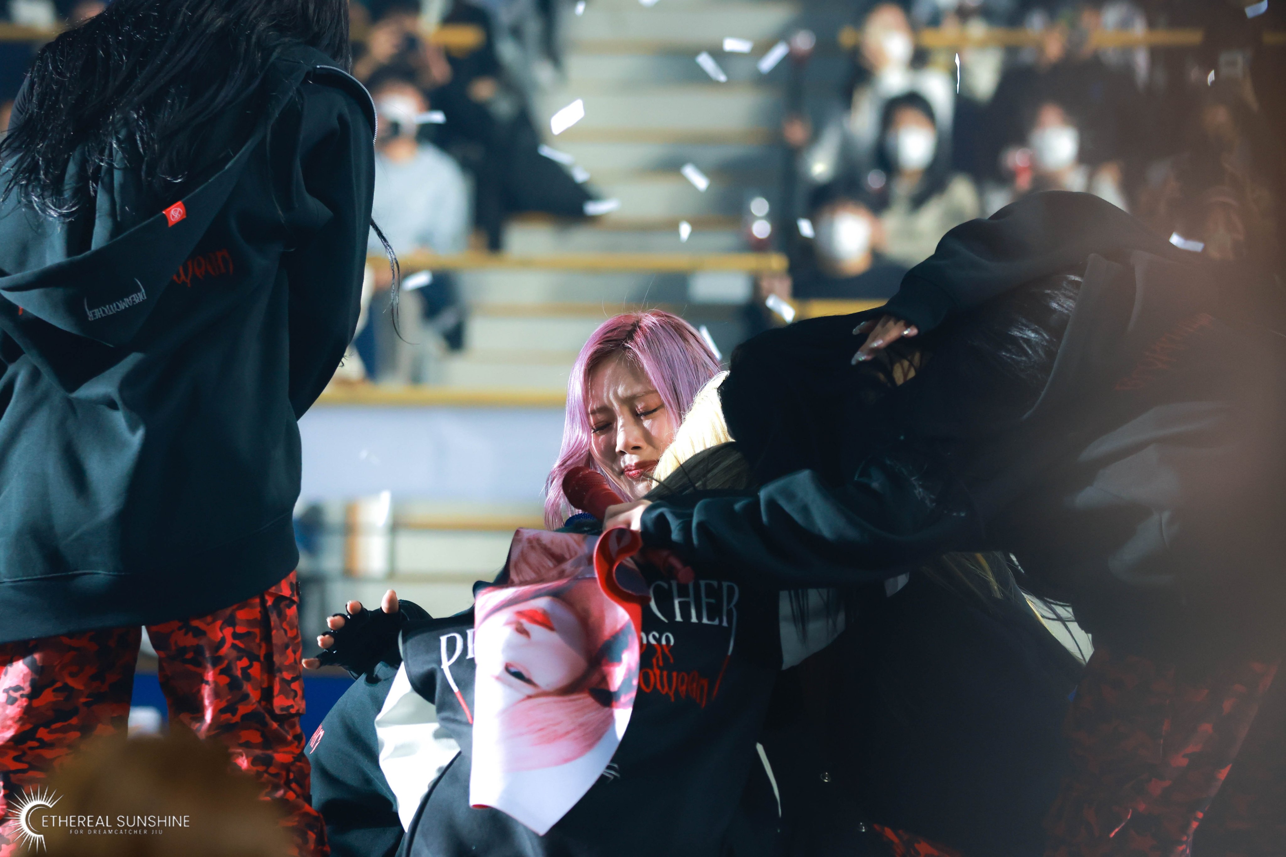 ethereal sunshine ☀️ on Twitter: "221030 [Apocalypse : 2022 World Tour] in Seoul 🫂♥️ #드림캐쳐 #지유 ...