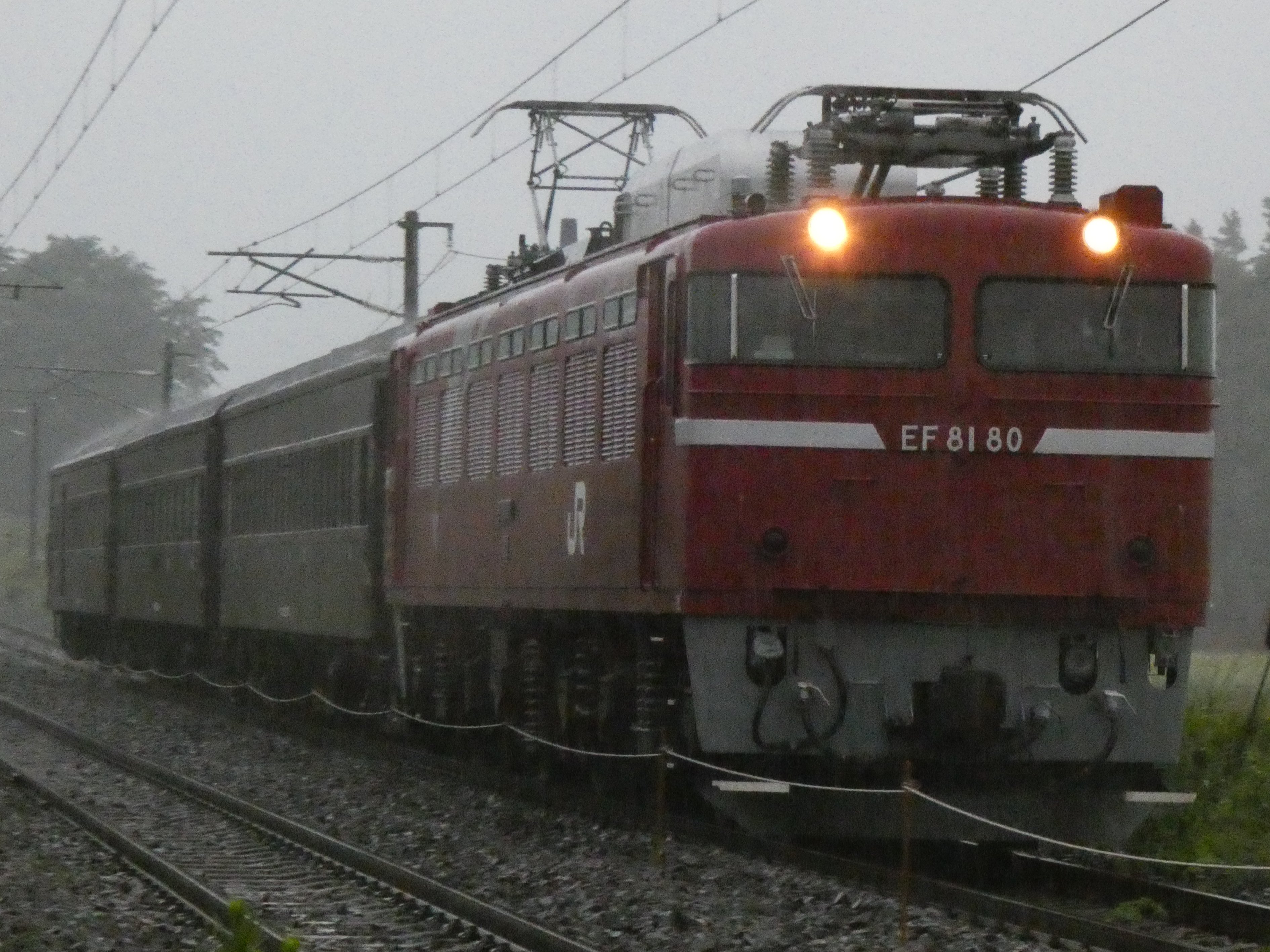 くれすらのしゃしん on Twitter: "1枚目 9/?? 回????M EF81 80+旧客3b 只見線内試運転に伴う送り込み回送 2枚目 9/?? 単9176M? EF81 80単機 ...