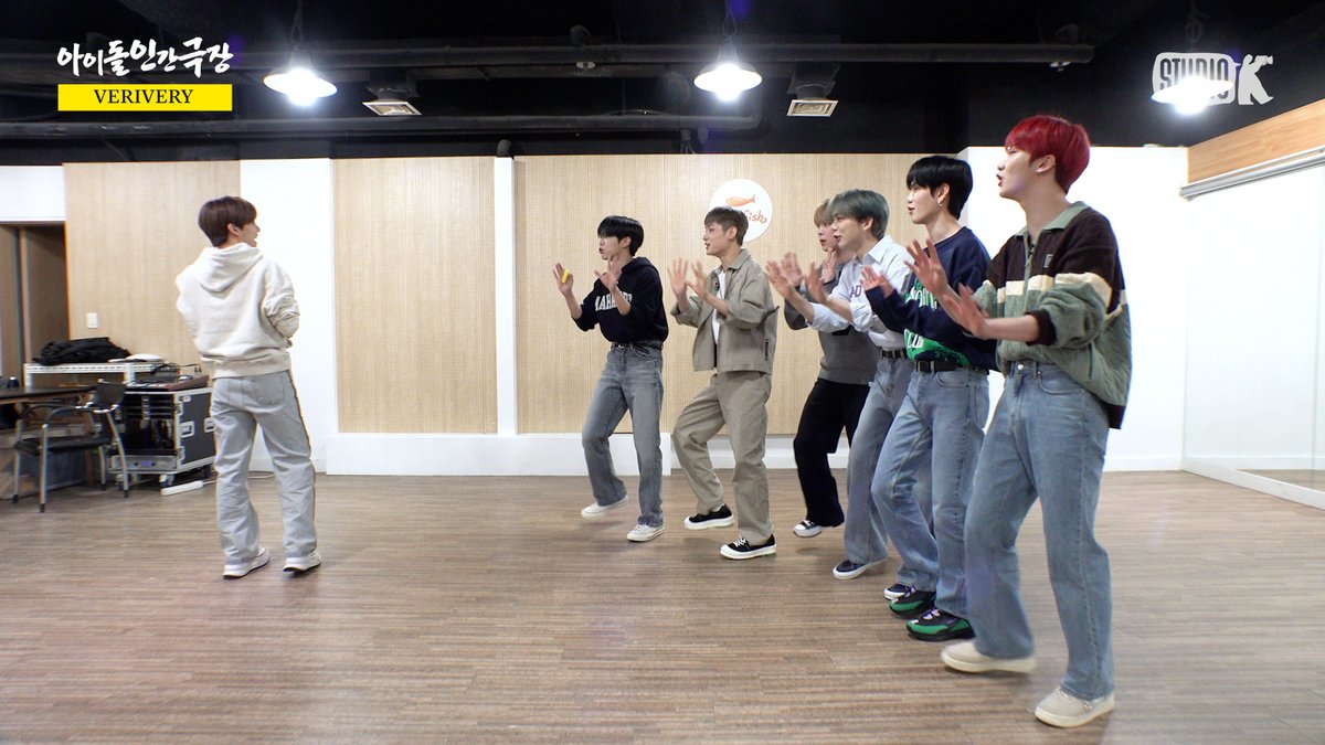 KBS Kpop on Twitter: "3년 만에 돌아온 청량 베리의 😈혹독한 청량 특훈😈 토요일(11/19) 9pm 최초 공개!!! @the_verivery #베리베리 ...