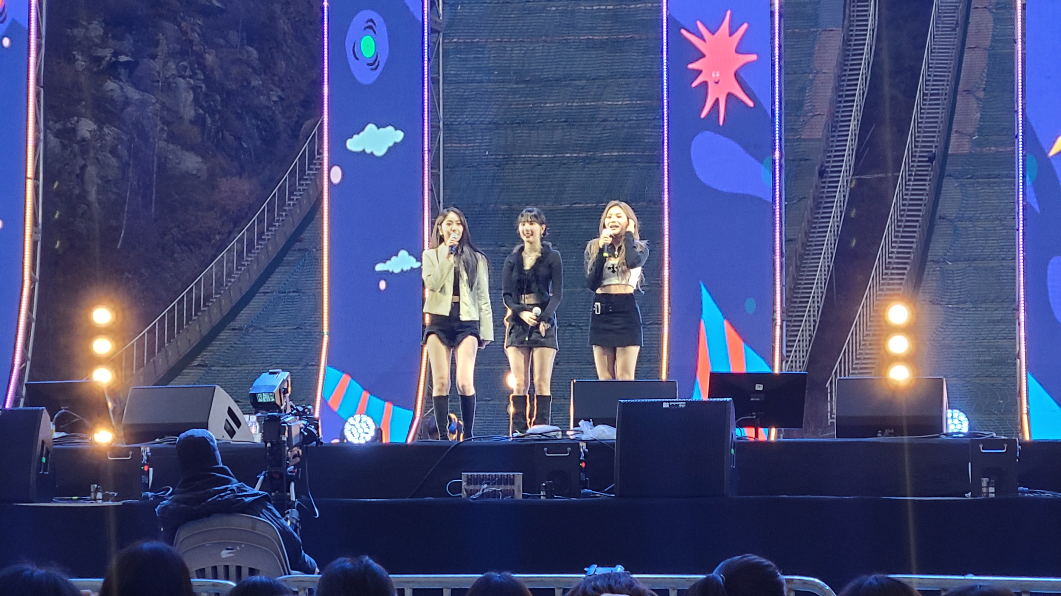 qiqi ʚïɞ || 이브닝 🌟 (@Cutieunha3) / Twitter