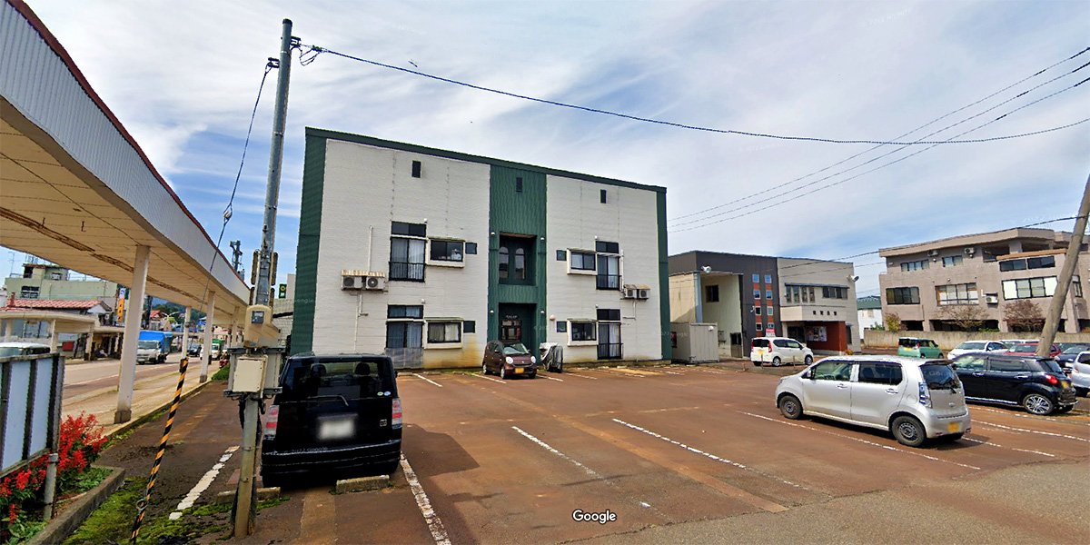 j-rakuda on Twitter: "JR小千谷駅近くの原信駅前店跡地。もとは1991年に原信と合併した福屋の店舗。商店街立地ながら駐車場を有した小型店であったが2004年の中越地震に ...