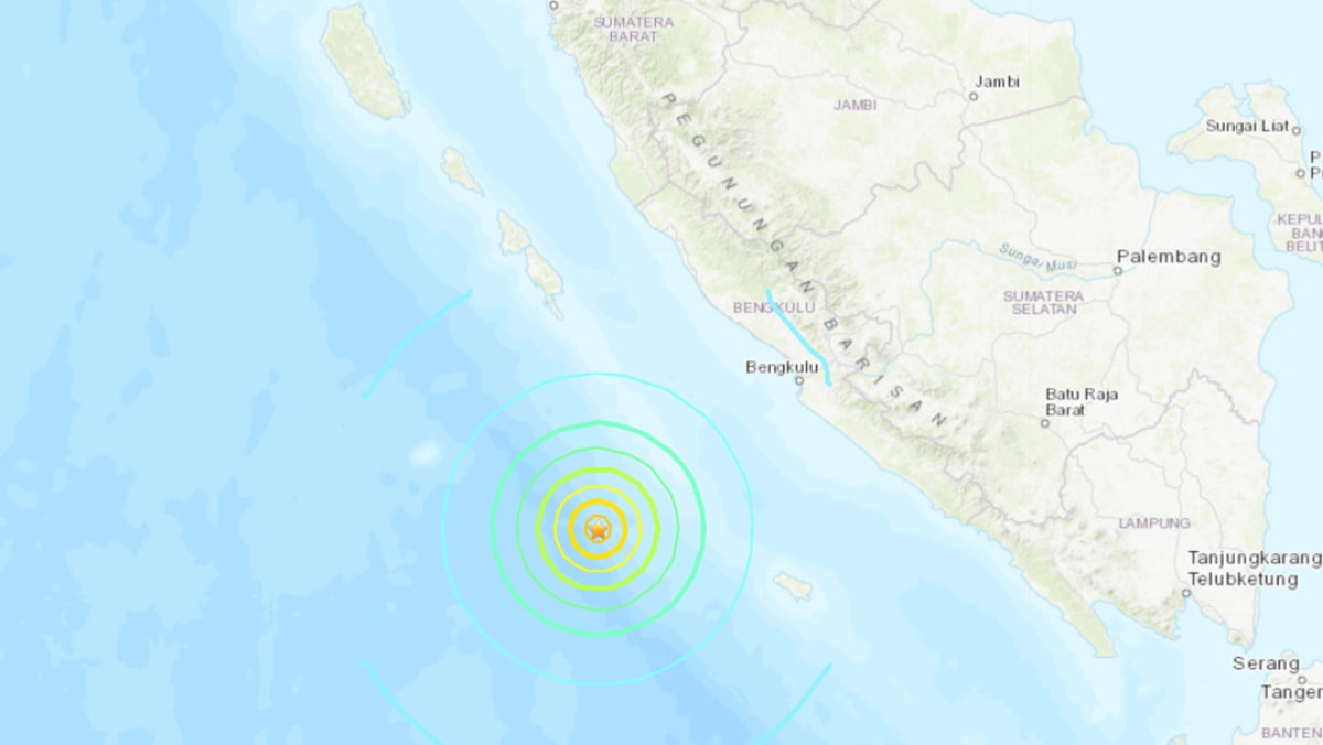 Earthquake of magnitude 6.7 strikes southwest of Indonesia's Sumatra ...
