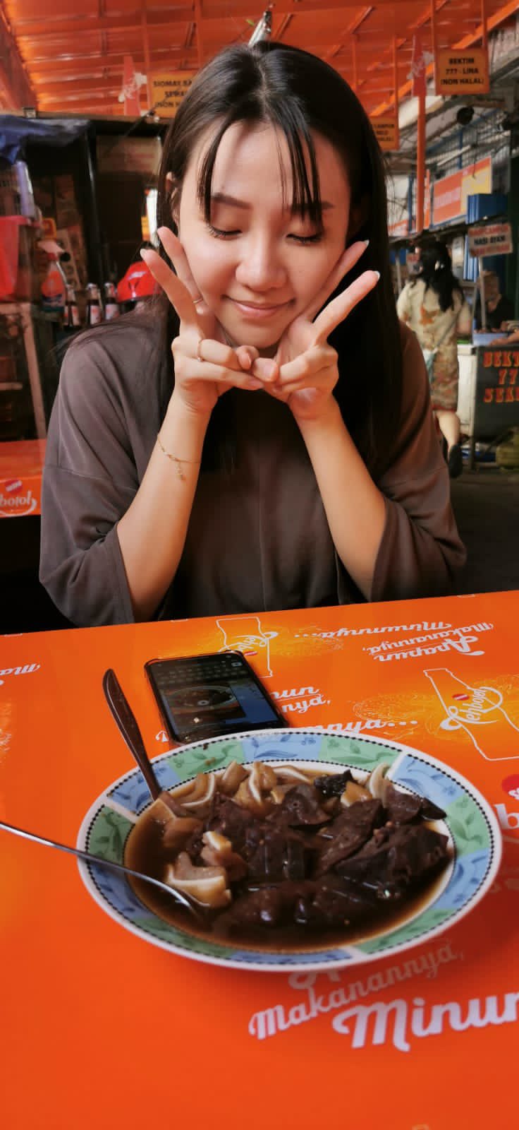 jenadammaya on Twitter: "Makan pioh 😳 https://t.co/SZSQKjzSGH" / Twitter