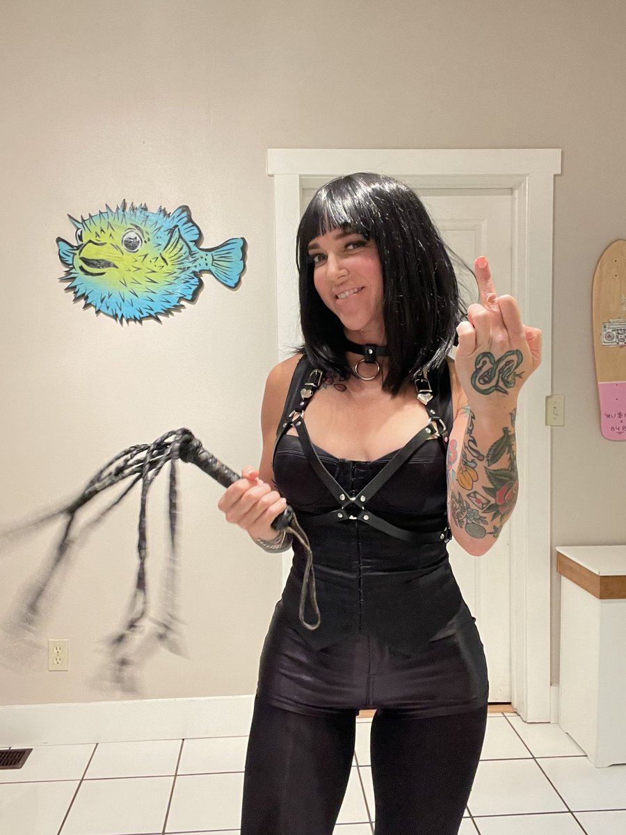 Domme Daily on Twitter: "RT @FemdomDaily: It’s bulking season and Princess @moniquestranger is ...