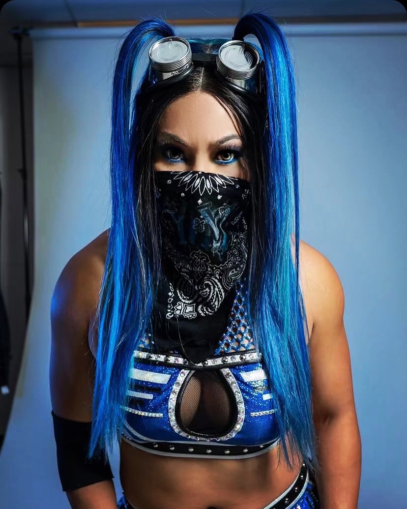 The HBIC on Twitter: "Si vis pacem, para bellum. #WWERAW https://t.co/LCyinlKGNd" / Twitter