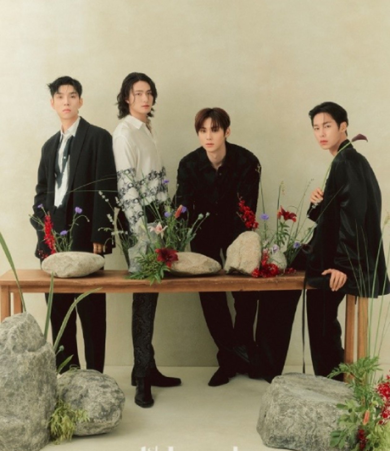 じゅな@韓ドラNetflix愛好 on Twitter: "#還魂 完走したらグラビア見るまでが遠足ですって校長先生が言ってた。 #F4尊い #F4キラキラ #還魂2 https://t.co ...