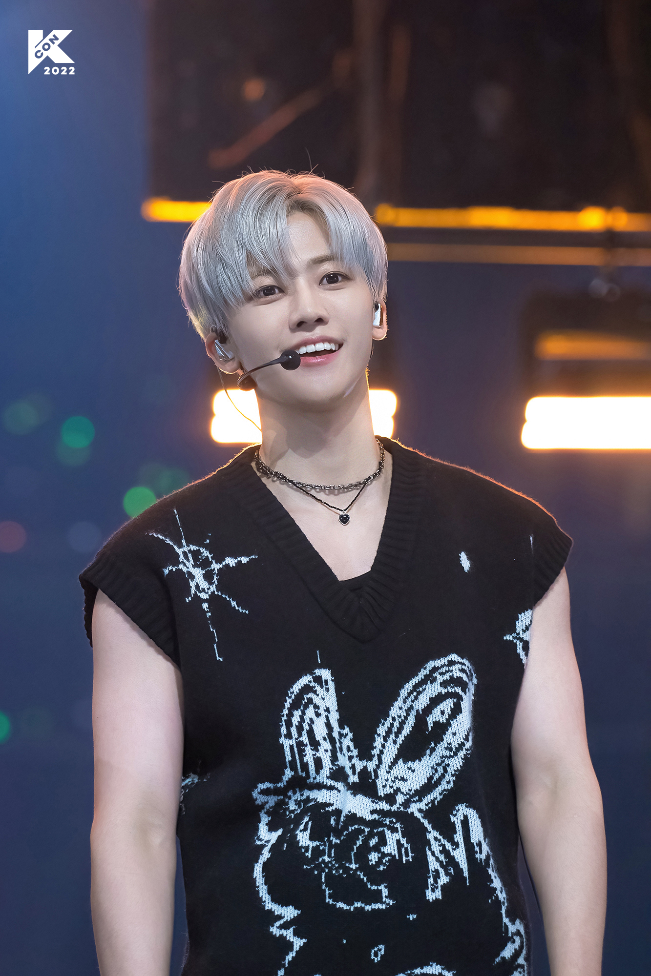 KCON official on Twitter: "💙KCON 2022 SPECIAL GIFT WEEK💙 KCON 2022 LA SHOW DAY2 BEHIND PHOTOS ...