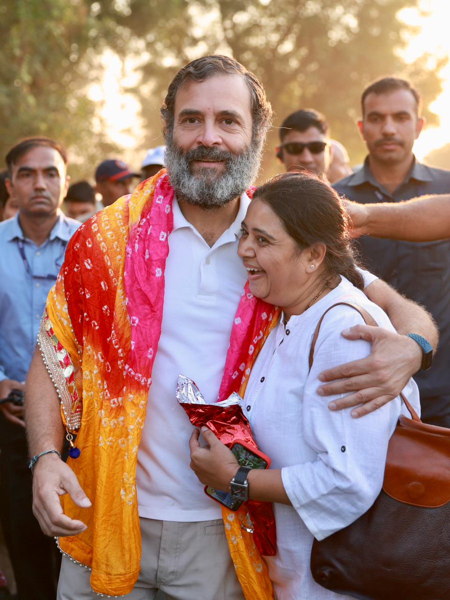 Piyush Kant Tiwari Inc On Twitter Rt Iyc वादा है मेरा इस चुनरी की