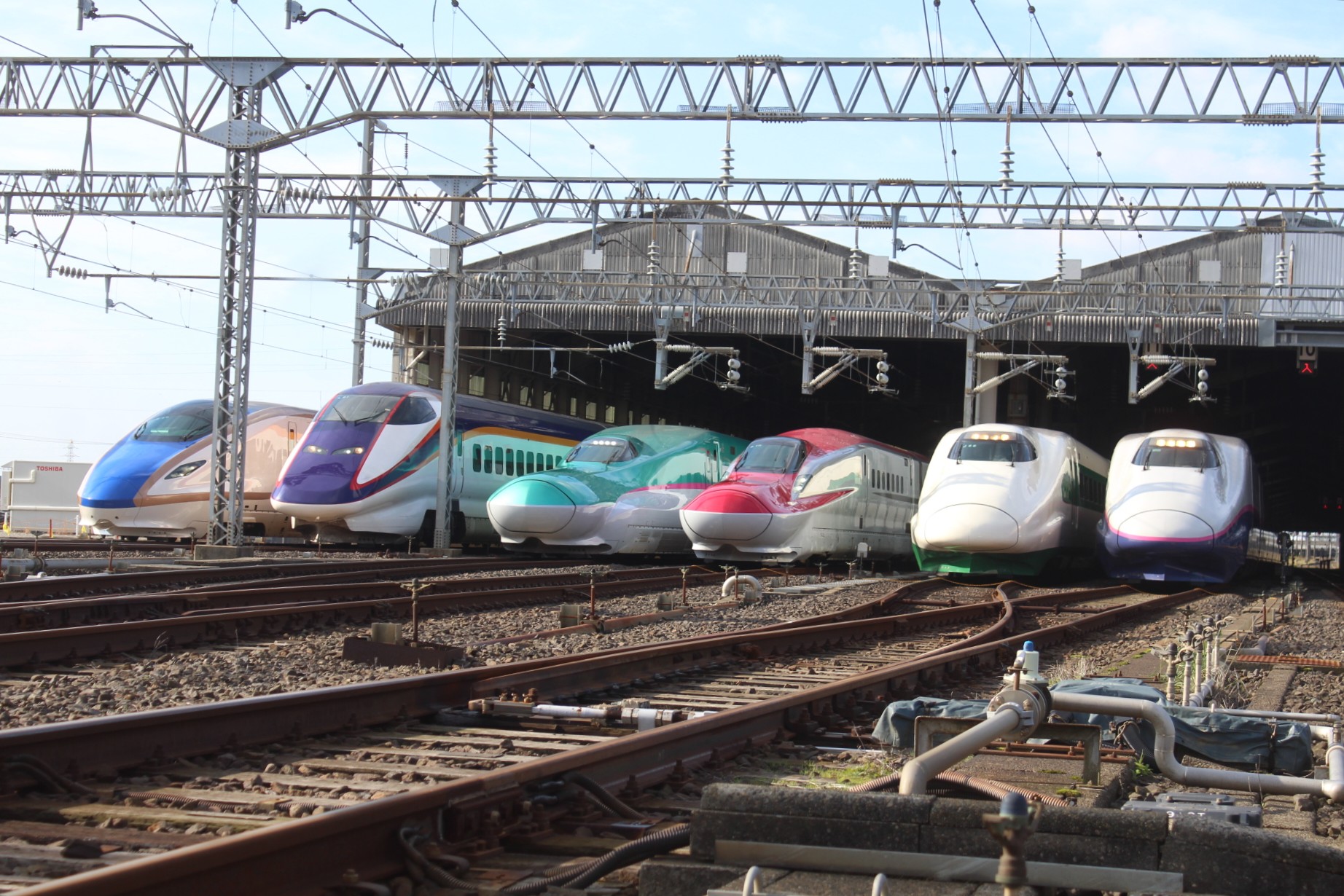 スミ on Twitter: "11/19 新潟新幹線車両センター(幹ニシ) E7系F30編成 E3系L61編成 E5系U20編成 E6系Z10編成 E2系J66編成 E2系J65編成 ...