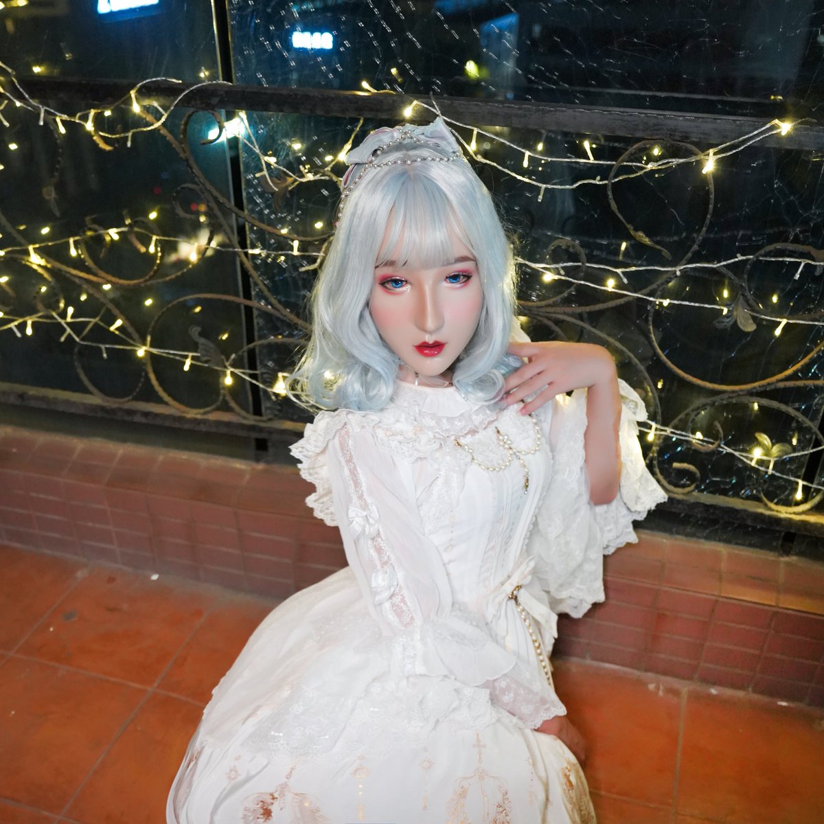 Lively people tend to break up ,slow people have the longest feelings ...