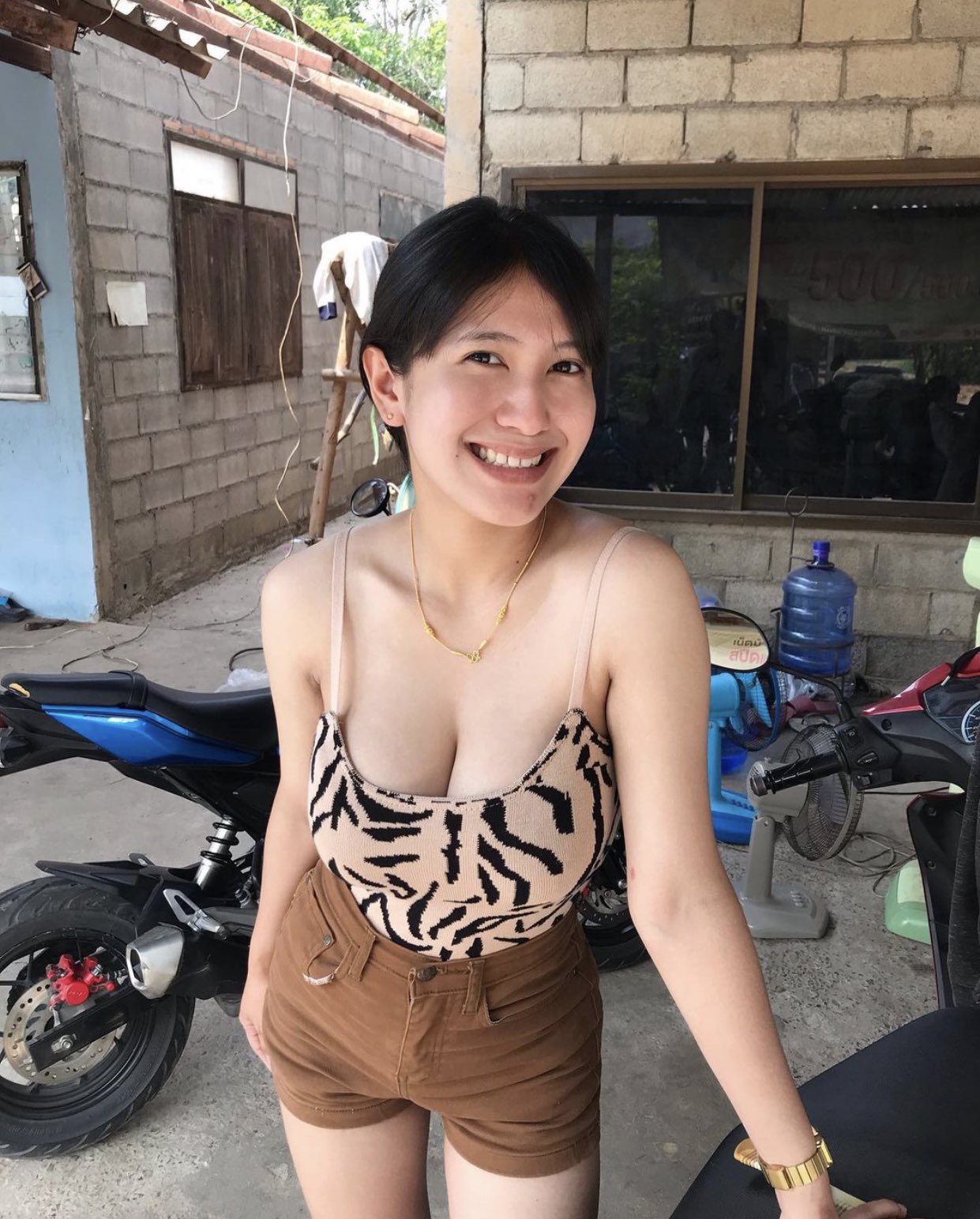 นักเรียน นักศึกษา On Twitter รูปสาวสวย นมใหญ่ สาวนมใหญ่ นักศึกษา
