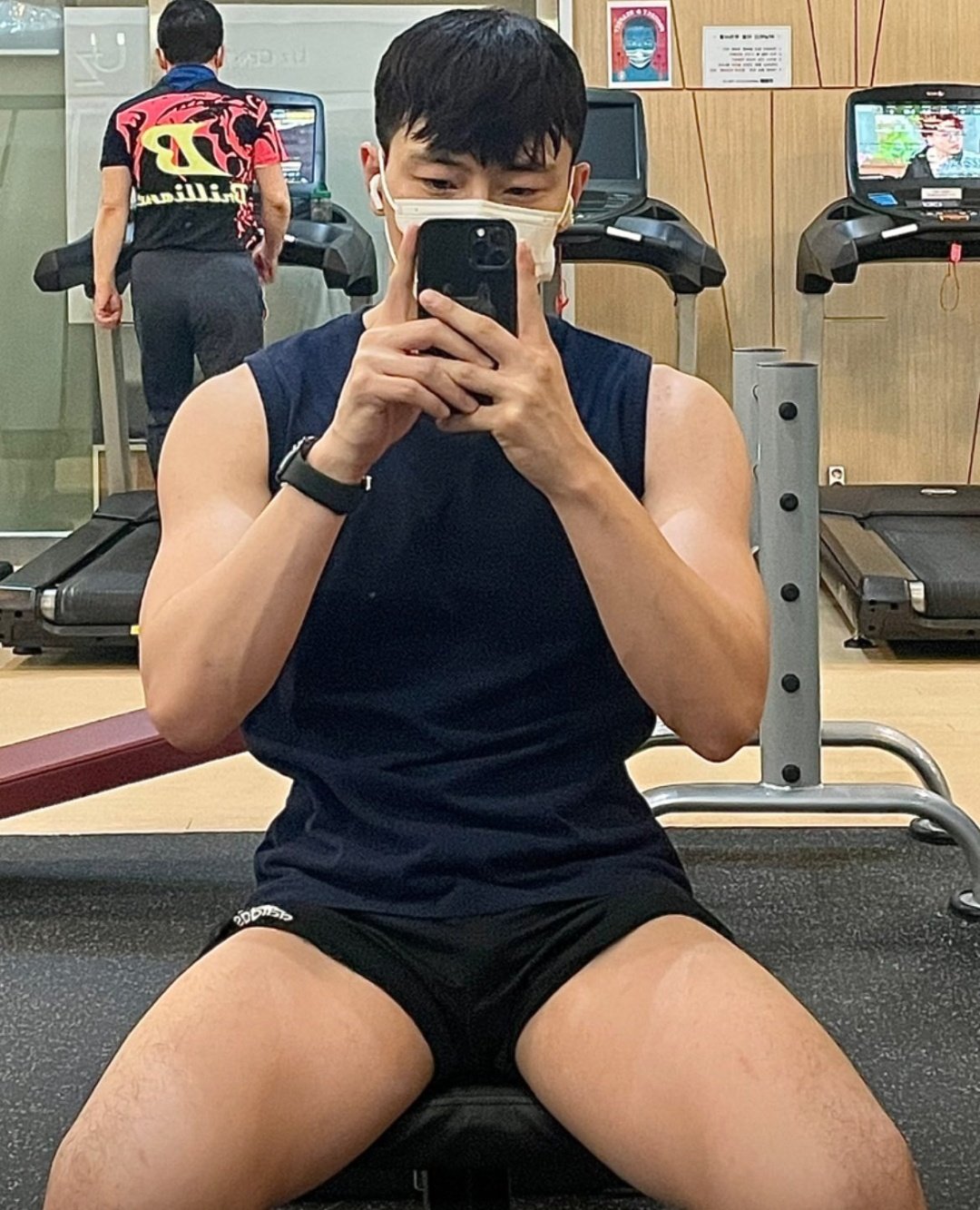 BL Update on Twitter: "EXCUSE ME?! Moon Ji Yong!! https://t.co/Hu61I2VIHO" / Twitter