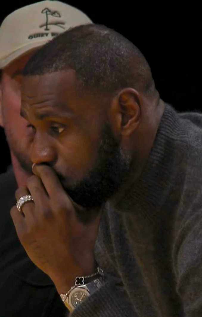 ClutchPoints on Twitter: "Caption this... https://t.co/sif3cSa2yW" / Twitter