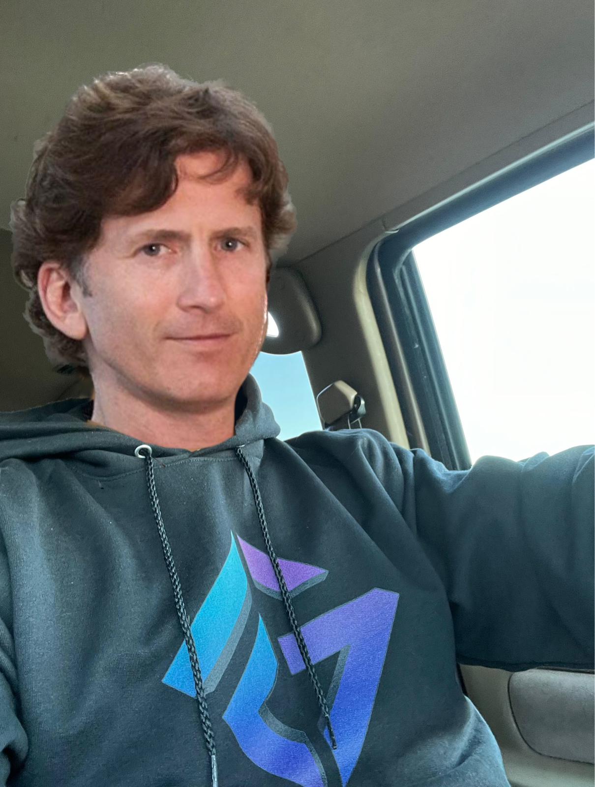 colteastwood on Twitter: "@FonzGaming Mastodon doesn't have a "pay-to-verify" model. https://t ...