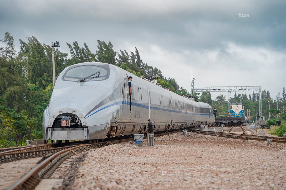 广铁广段飞驰的DF11G on Twitter: "青铜剑 CIT500（CRH380AM-0204）无火回送"