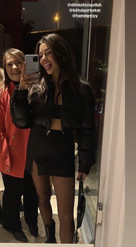 𝘚𝘪𝘮𝘨𝘦 on Twitter: "WOWZAAA🔥 https://t.co/oFOmQqkSIp" / Twitter