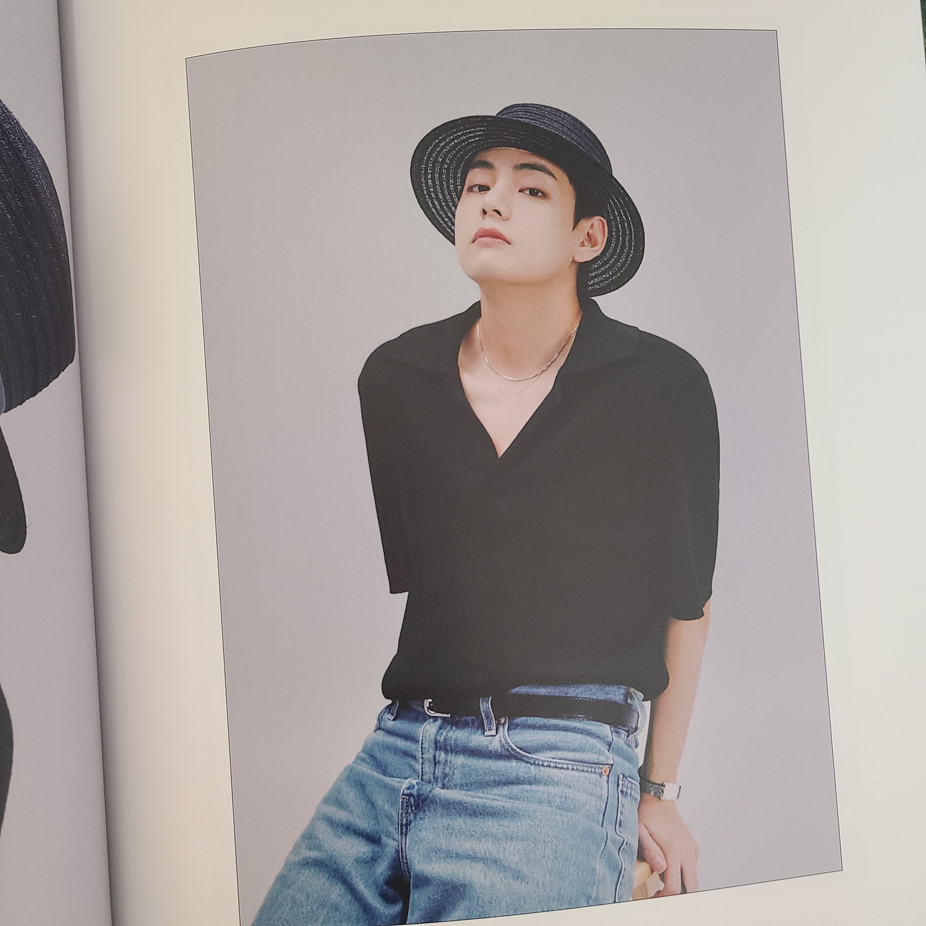 KTH FACTS on Twitter: "Taehyung from OT7 Photobook https://t.co/03YAPeb0KL" / Twitter