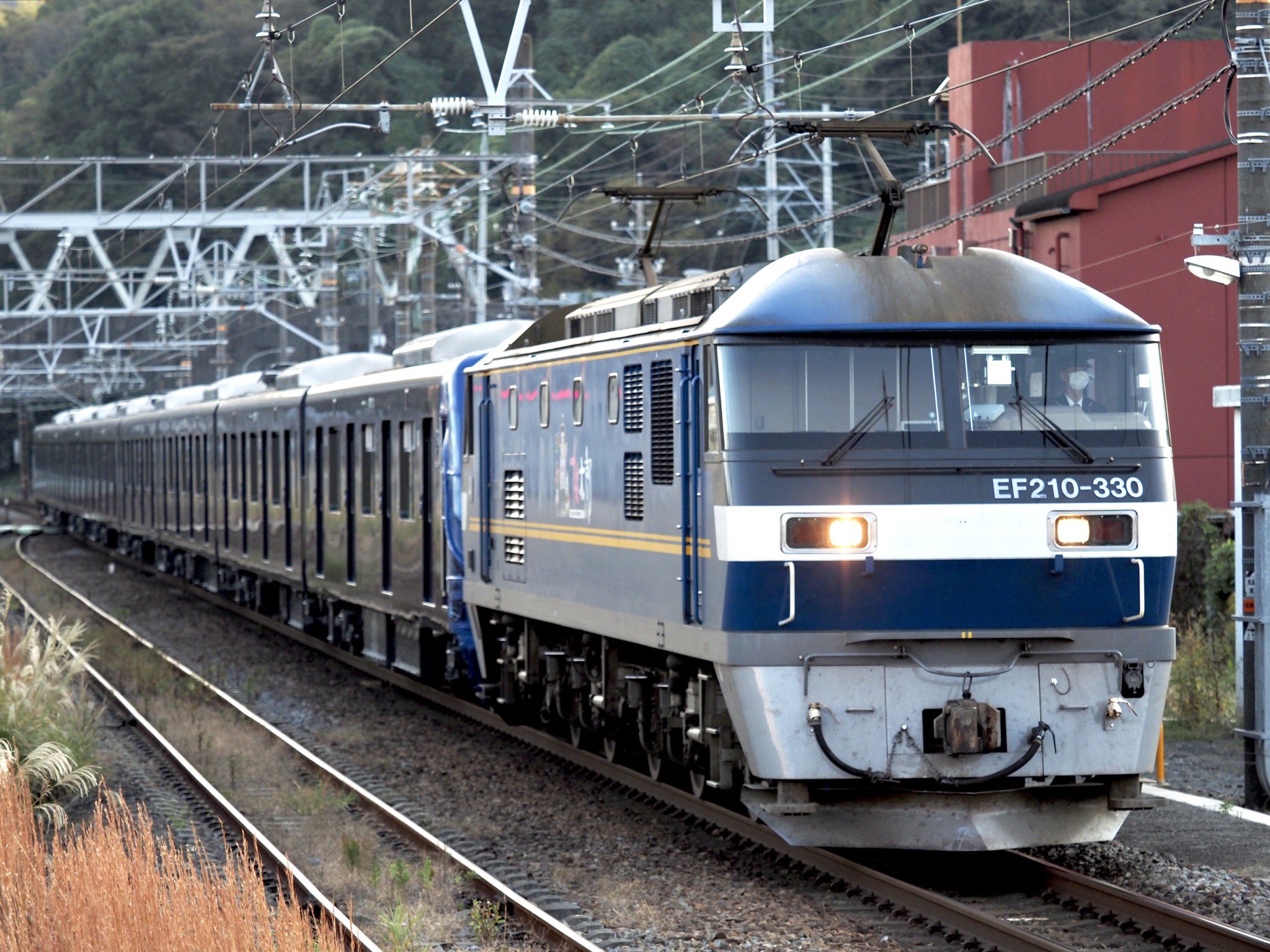 御影検査場 on Twitter: "2022.11.8 8862レ 相鉄21000系甲種輸送 EF210-330[新]+21106f,8両 富士川にて https://t.co ...