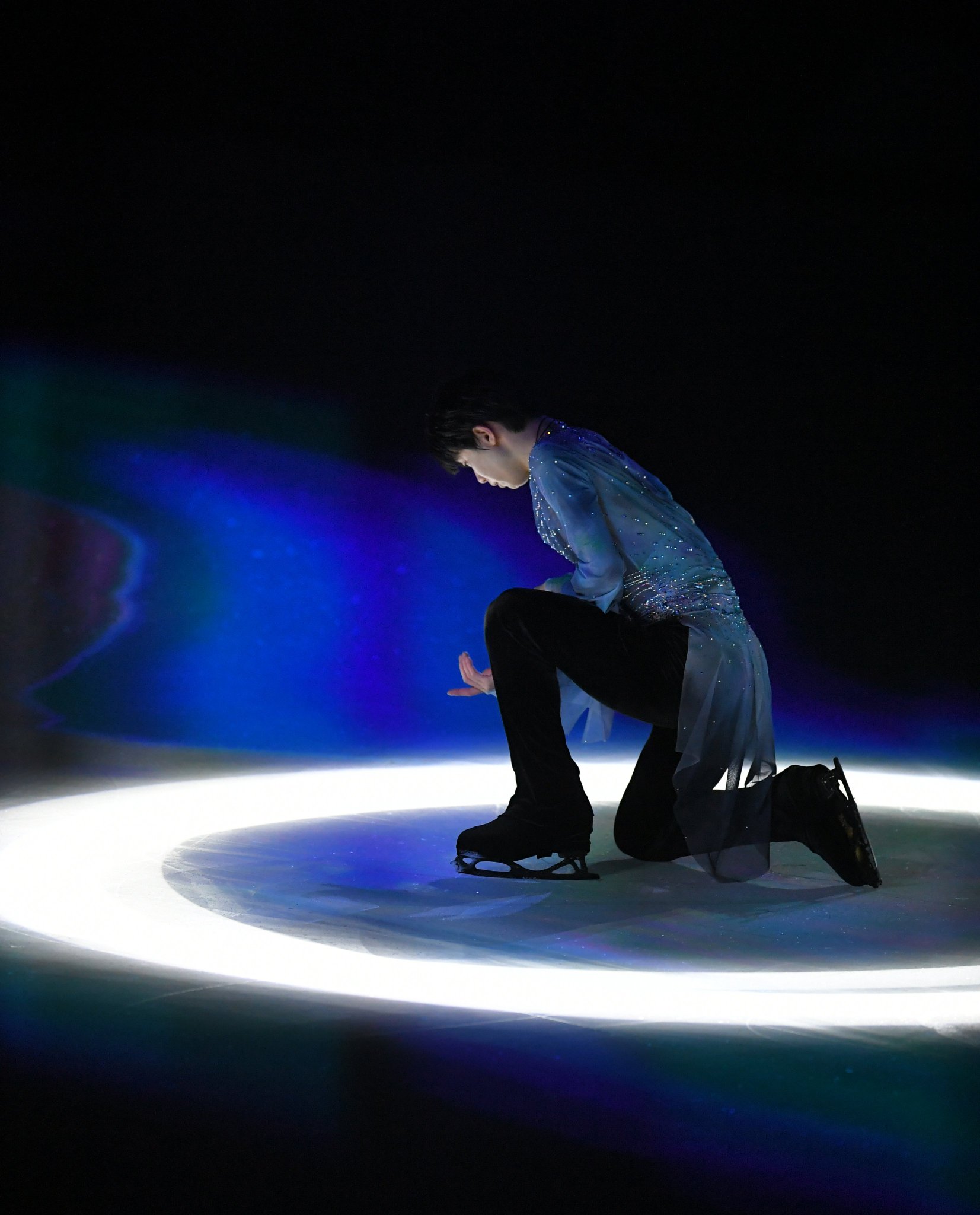 Rose_ 💫 on Twitter: "New 4K HD Prologue photos from Sankei Sports 🌟 (1/3) #YuzuruHanyu #羽生結弦 ...