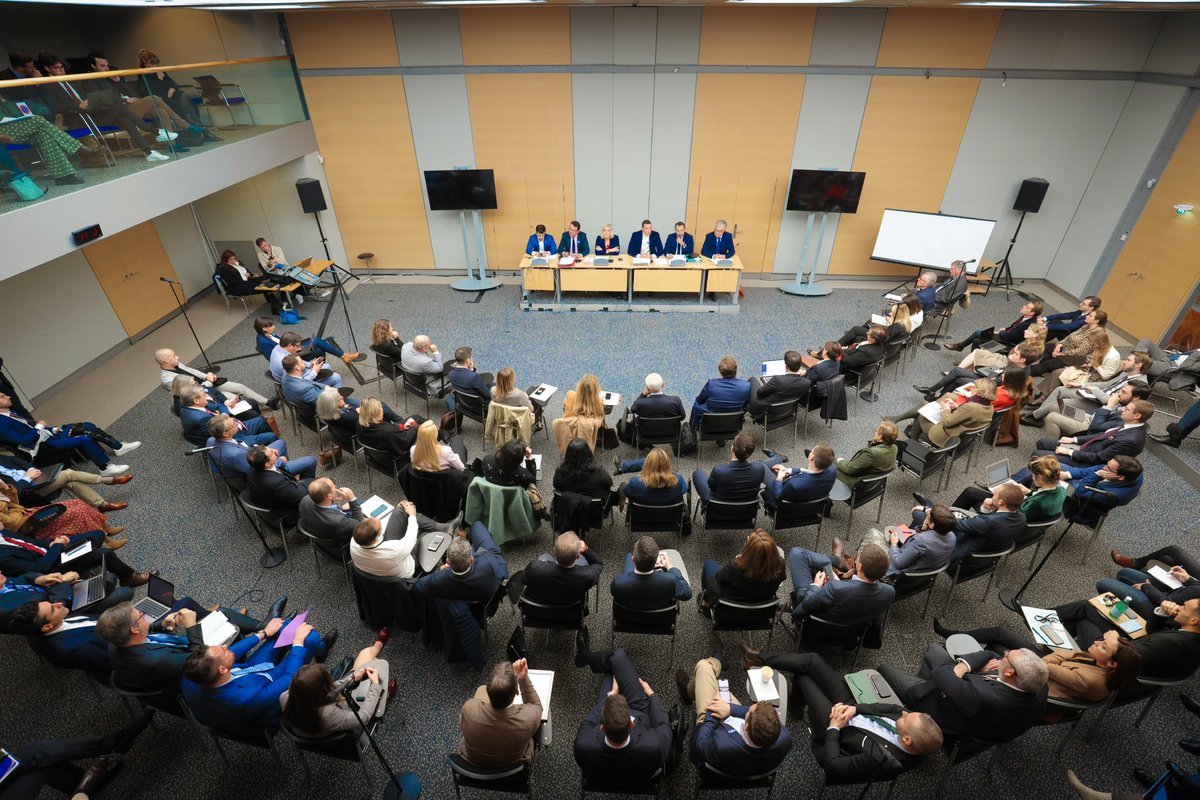 Rassemblement National on Twitter: "RT @groupeRN_off: Ce matin, @MLP_officiel réunissait les ...