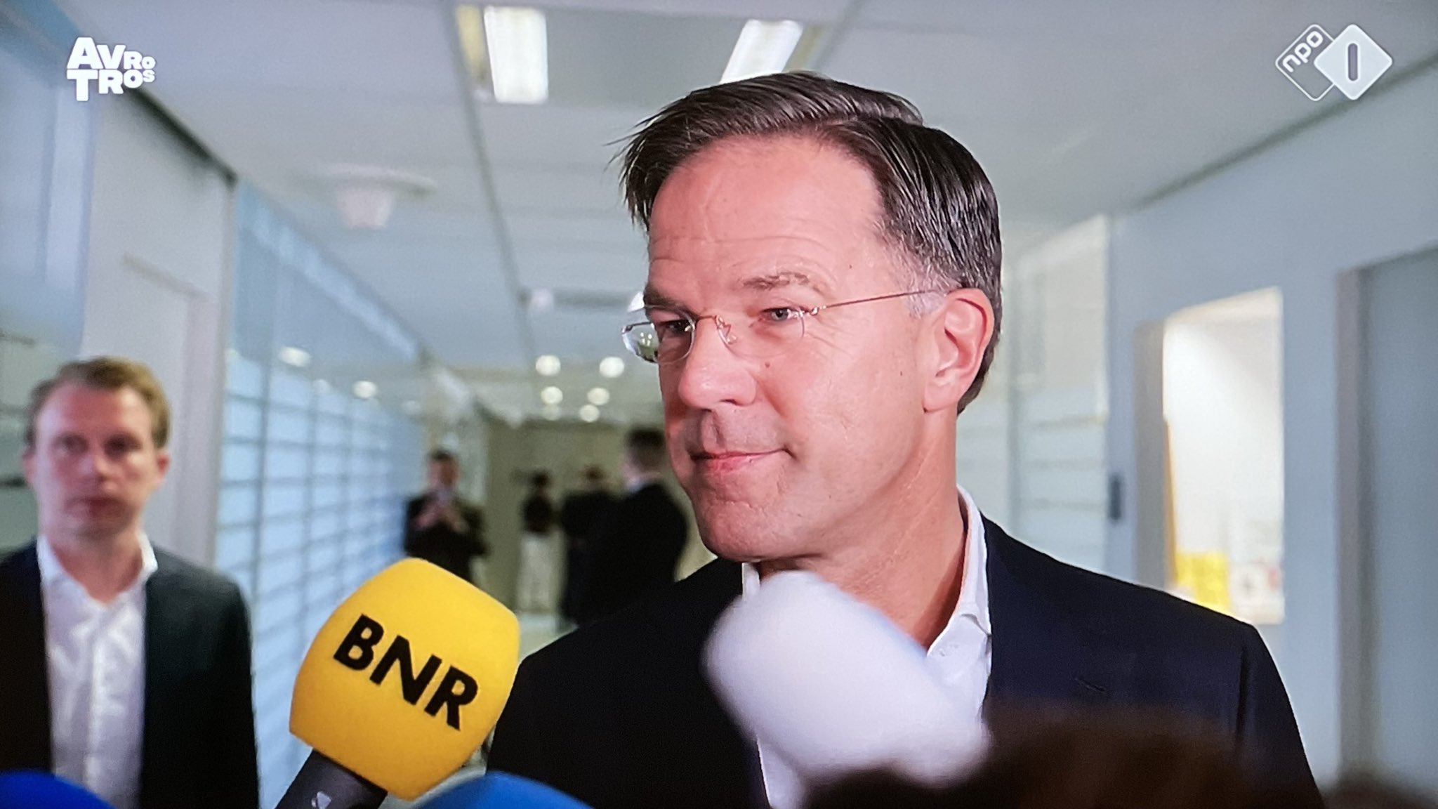 Jaap Jansen on Twitter: ".@EenVandaag⁩: “Maar u bent leider!” ⁦@markrutte⁩: “Ik ben voorman van ...