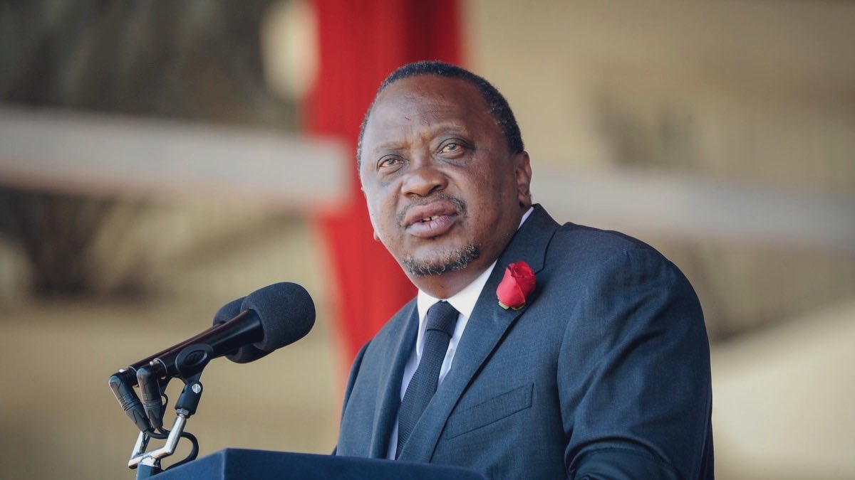 Africa54infos.com on Twitter: "L’ancien président kenyan, Uhuru ...