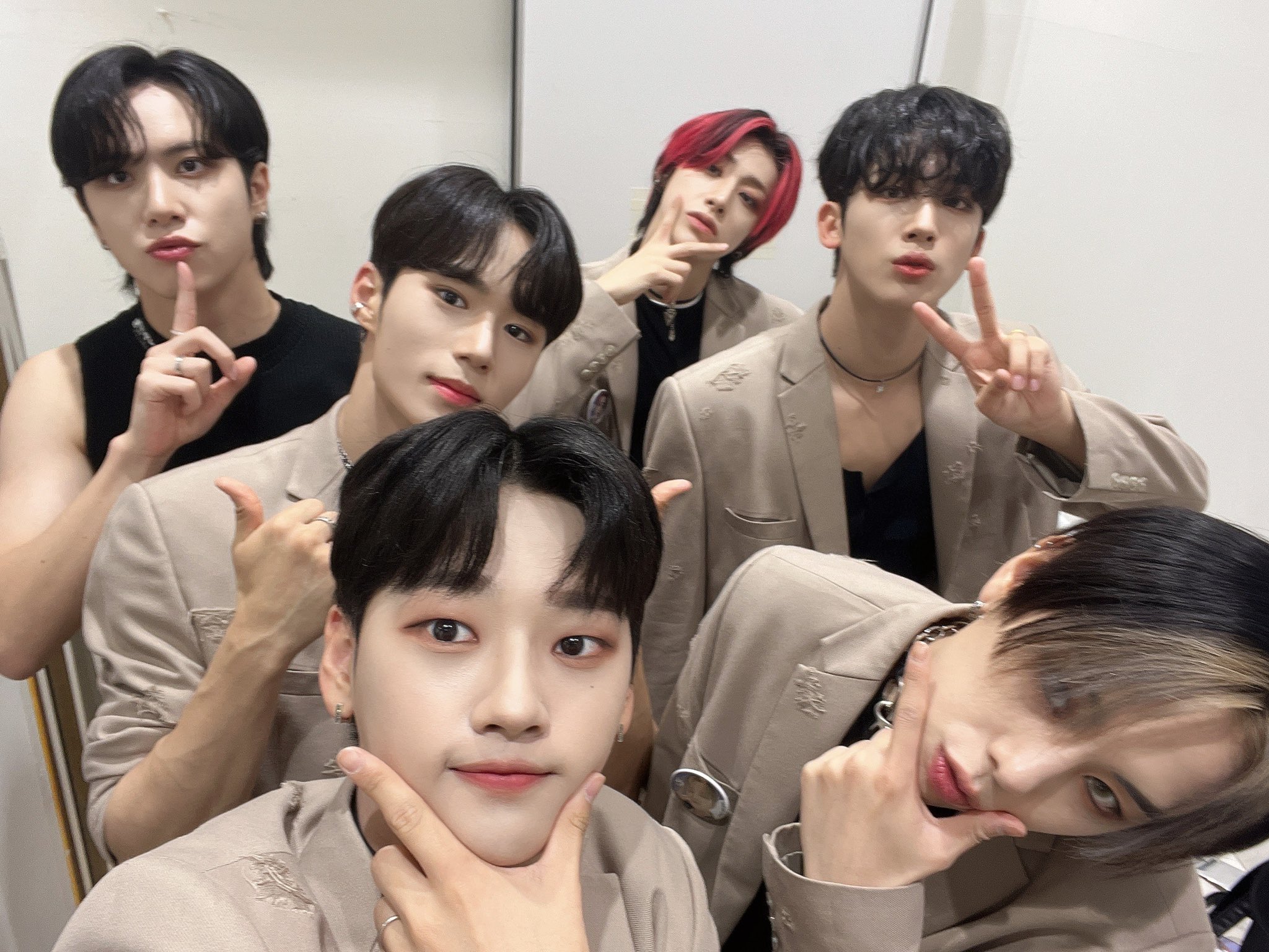 WEi JAPAN OFFICIAL on Twitter: "東京での初日💛 RUiと過ごした時間からLINELIVEまで📺 RUiを見ていると笑いが絶えないWEiのエネルギーになってくれて ...